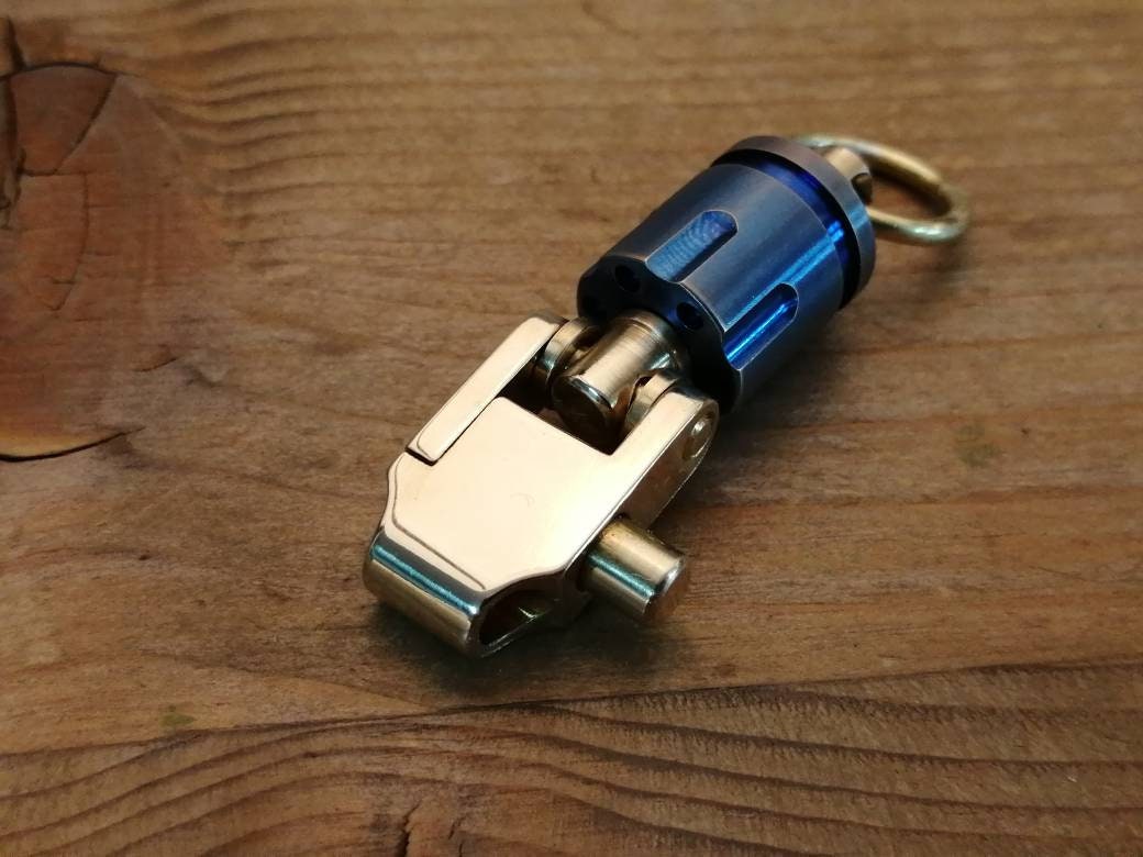 Quick Release Titanium Bead Pendant Connector