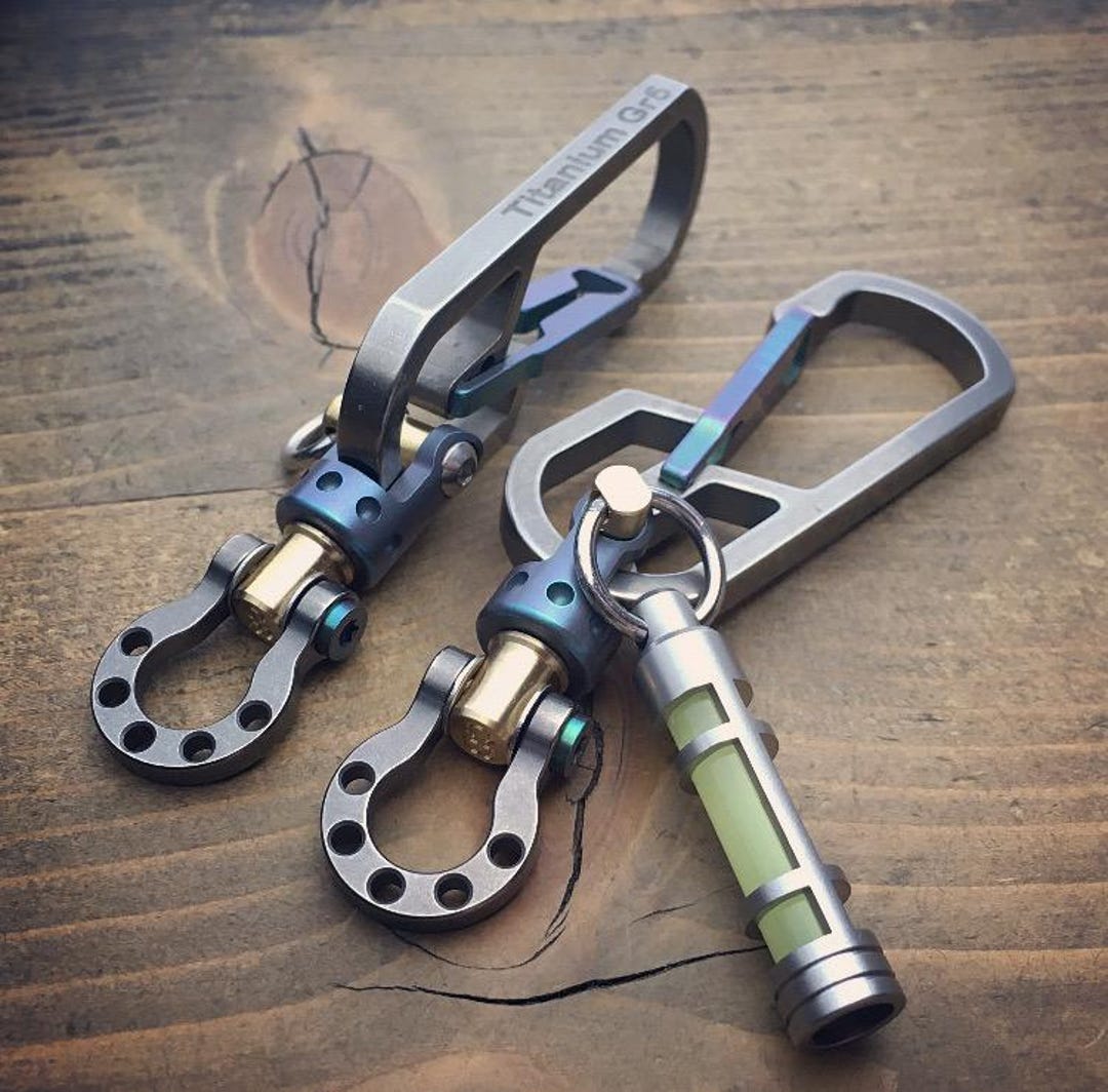 The Guide TOP / Titanium Key Carabiner Keychain. - Etsy