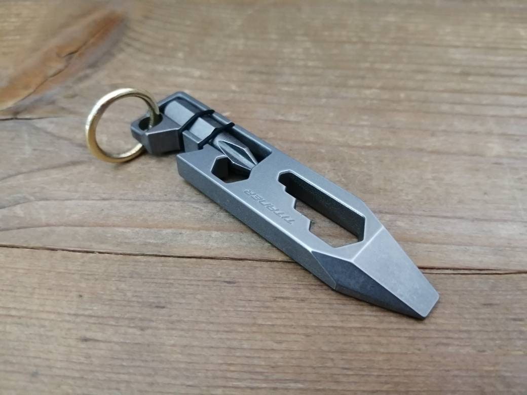 Titanium EDC Multi-tool Pry-Bar