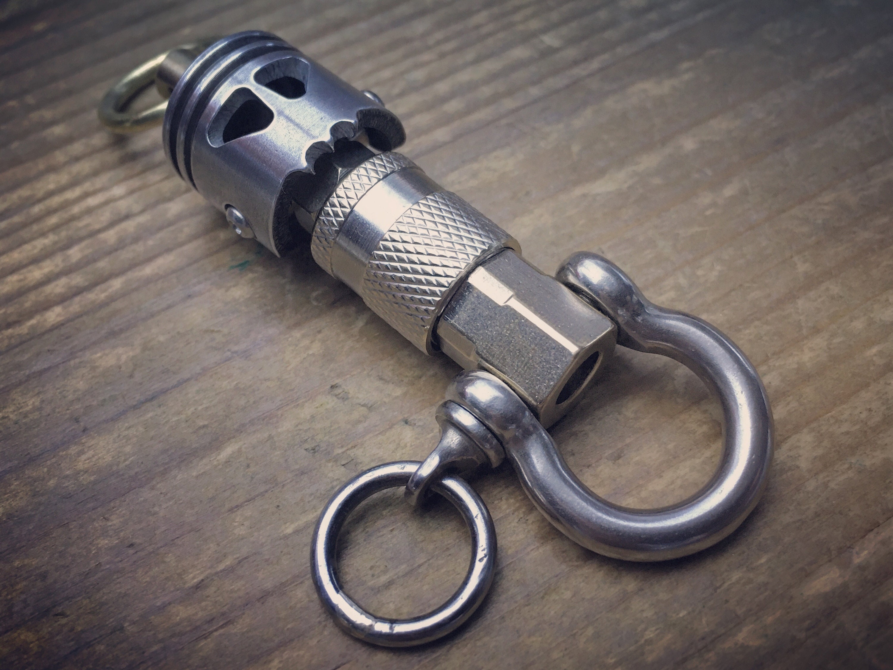 Quick release connector Key chain with Skull Piston Bob / Mod-A