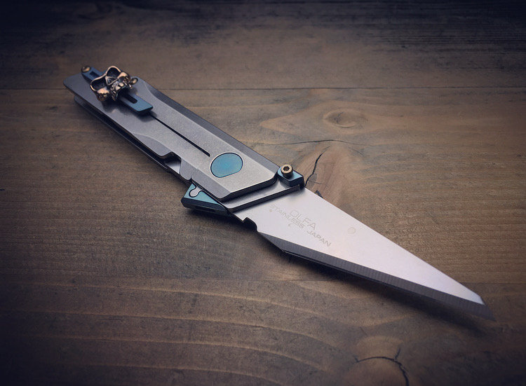 The Raven / Customized Knife Cutter / Titanium