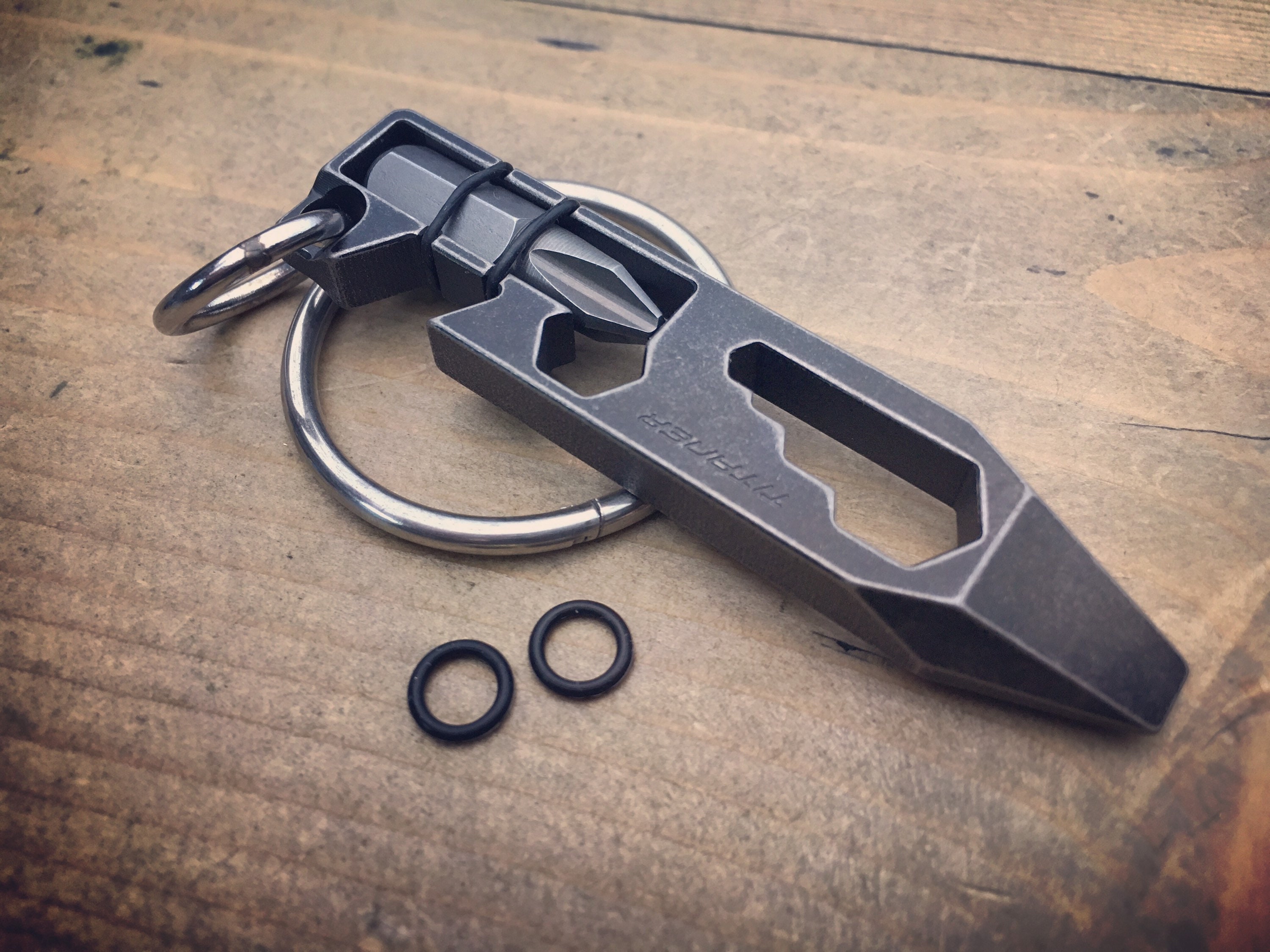Titanium EDC Multi-tool Pry-Bar