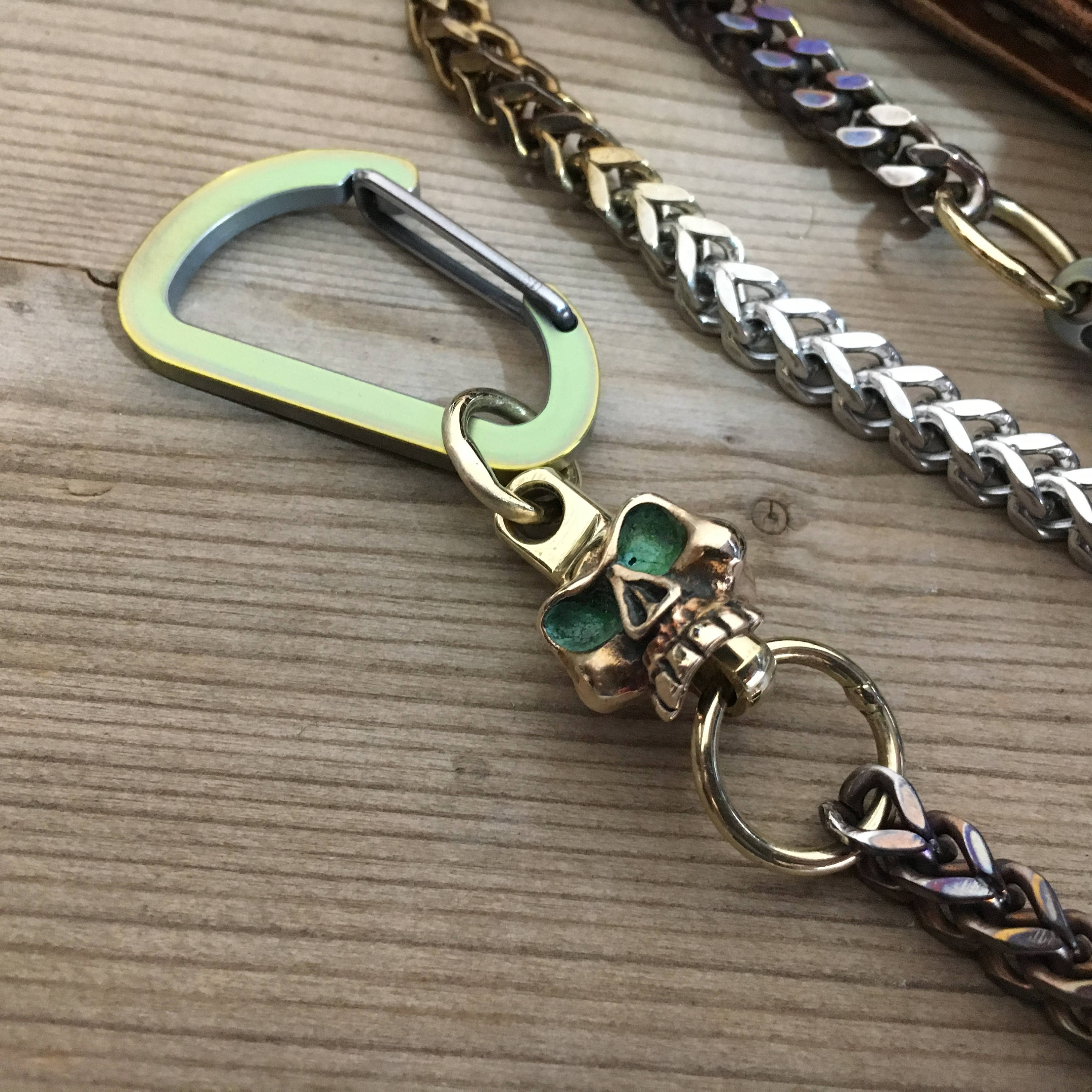 Small wallet chain SWC-04-Ti / One Skull Monkey Swivel