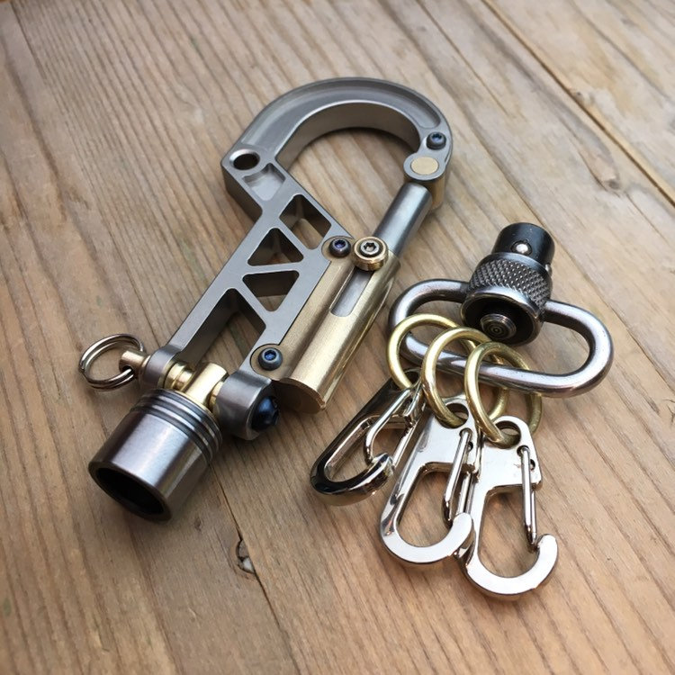 The Bolt Carabiner with Quick detachable Swivel shotgun / 3Clips
