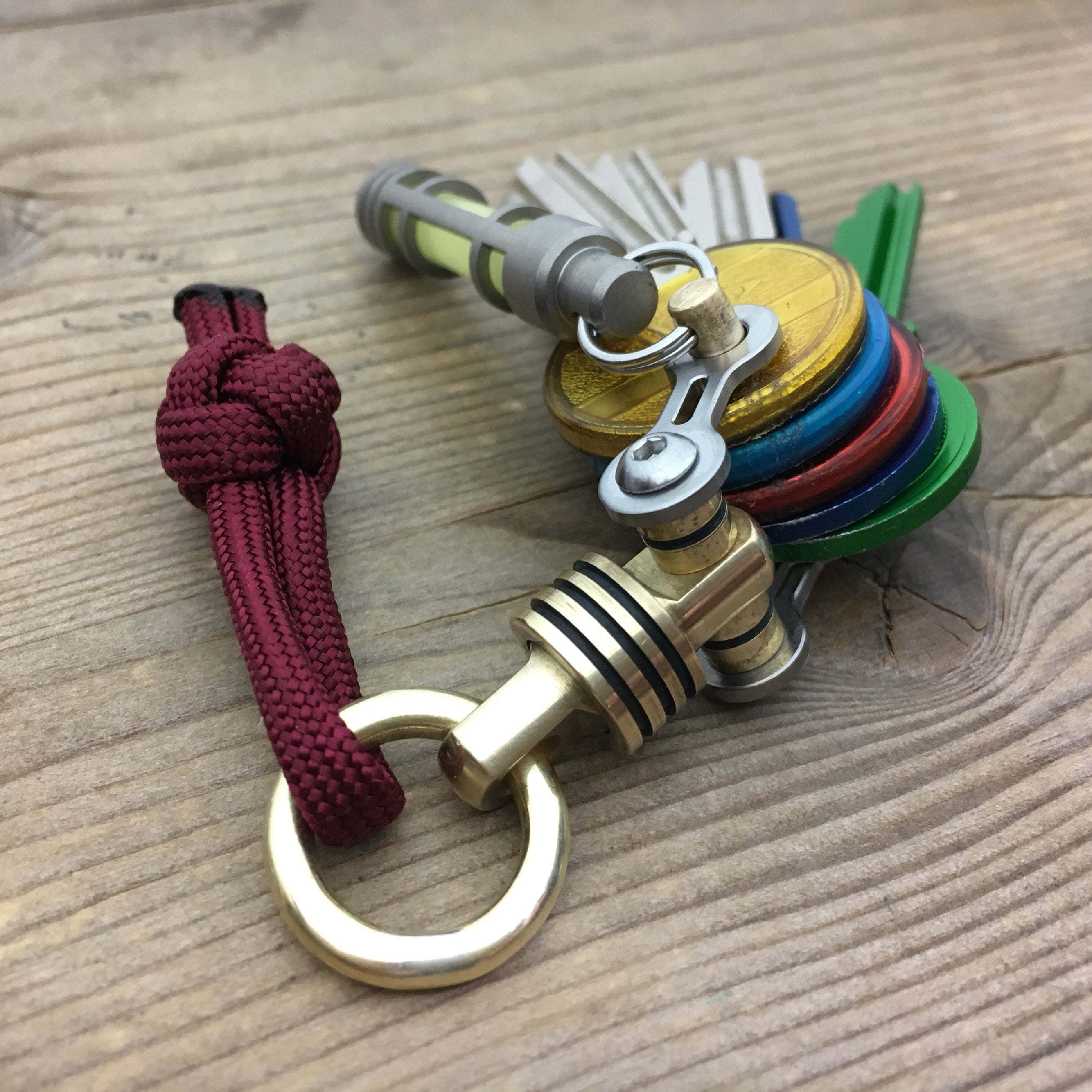 Biker Keychain With Swivel And Titanium Bike Link biker-keychain-with-swivel-and-titanium-bike-link