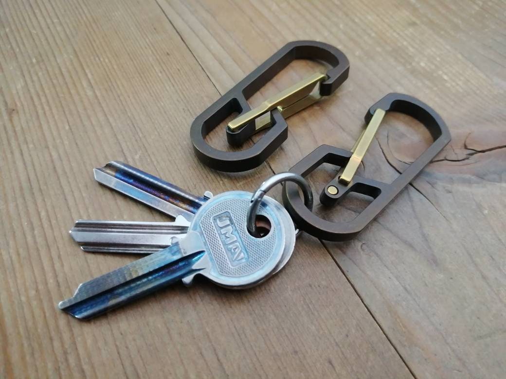 Titanium Edc Carabiner Keychain Type-II / Round Base