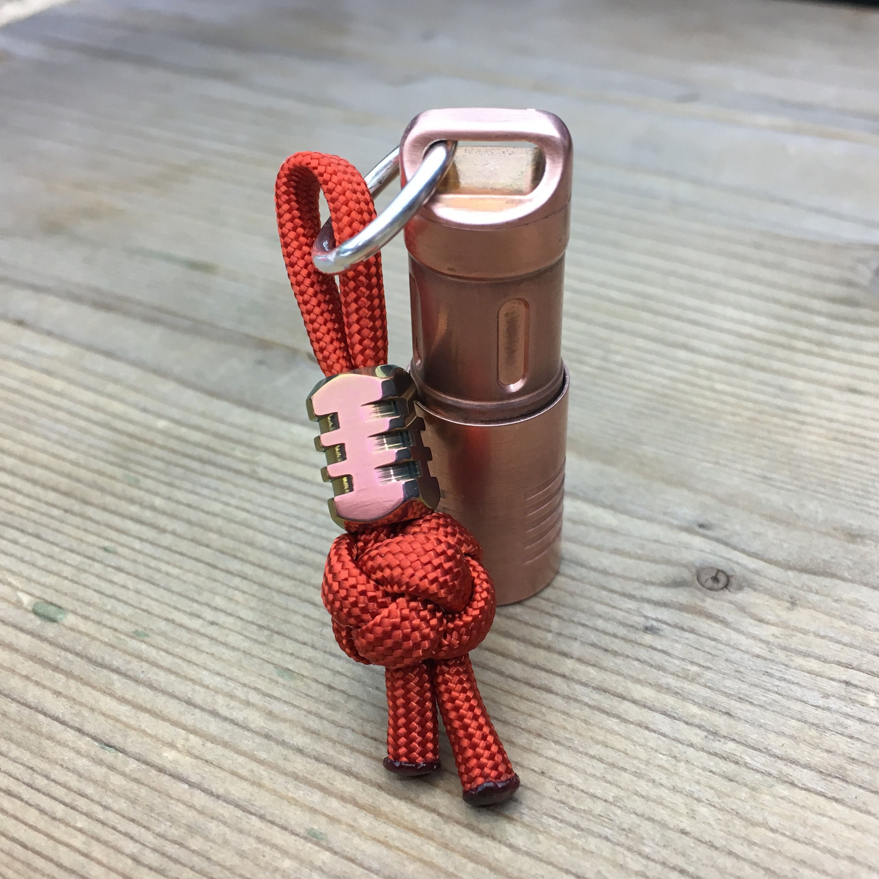 Small USB Flashlight / Keyring / Top texture Aged Copper