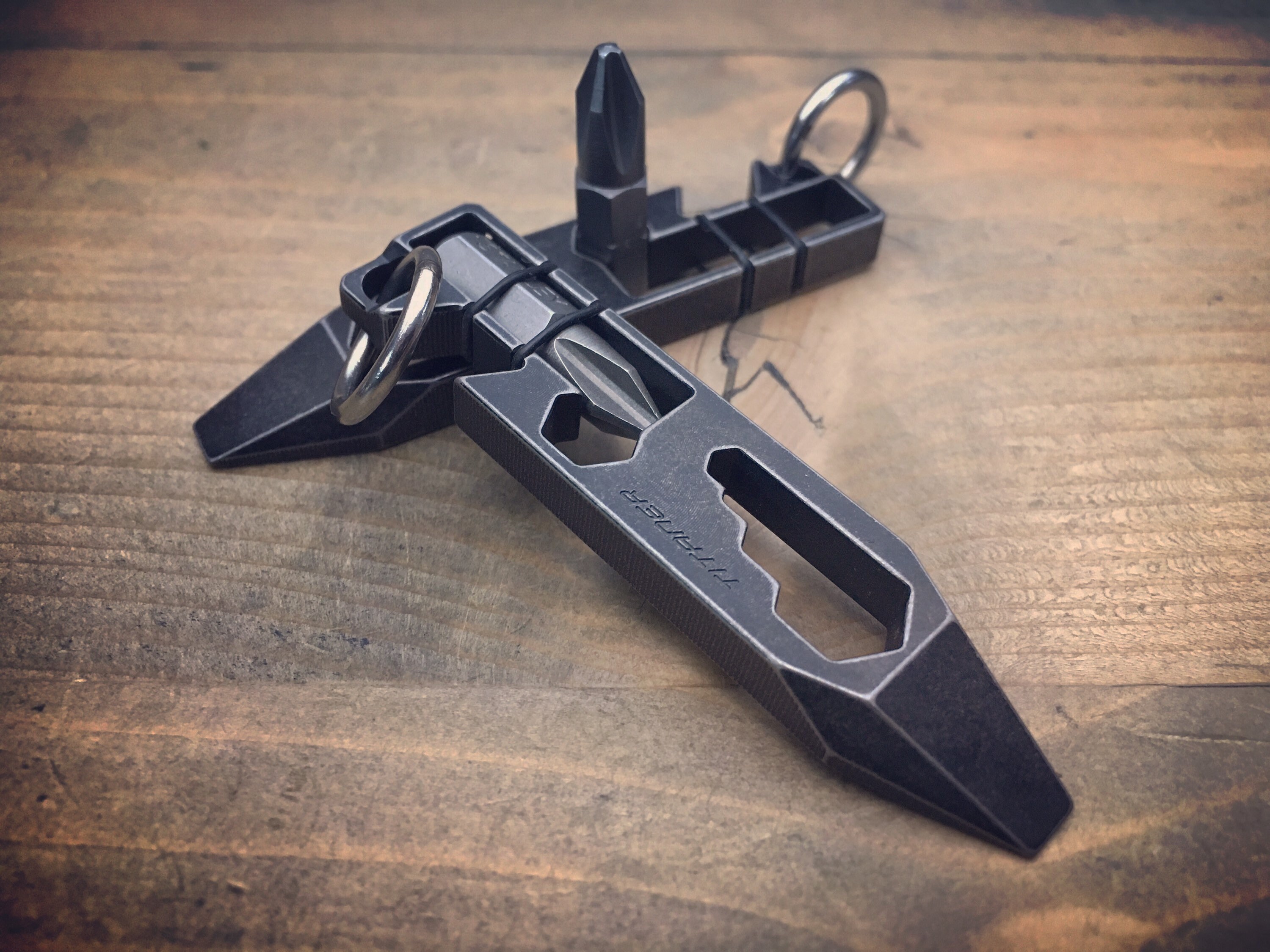 Titanium EDC Multi-tool Pry-Bar