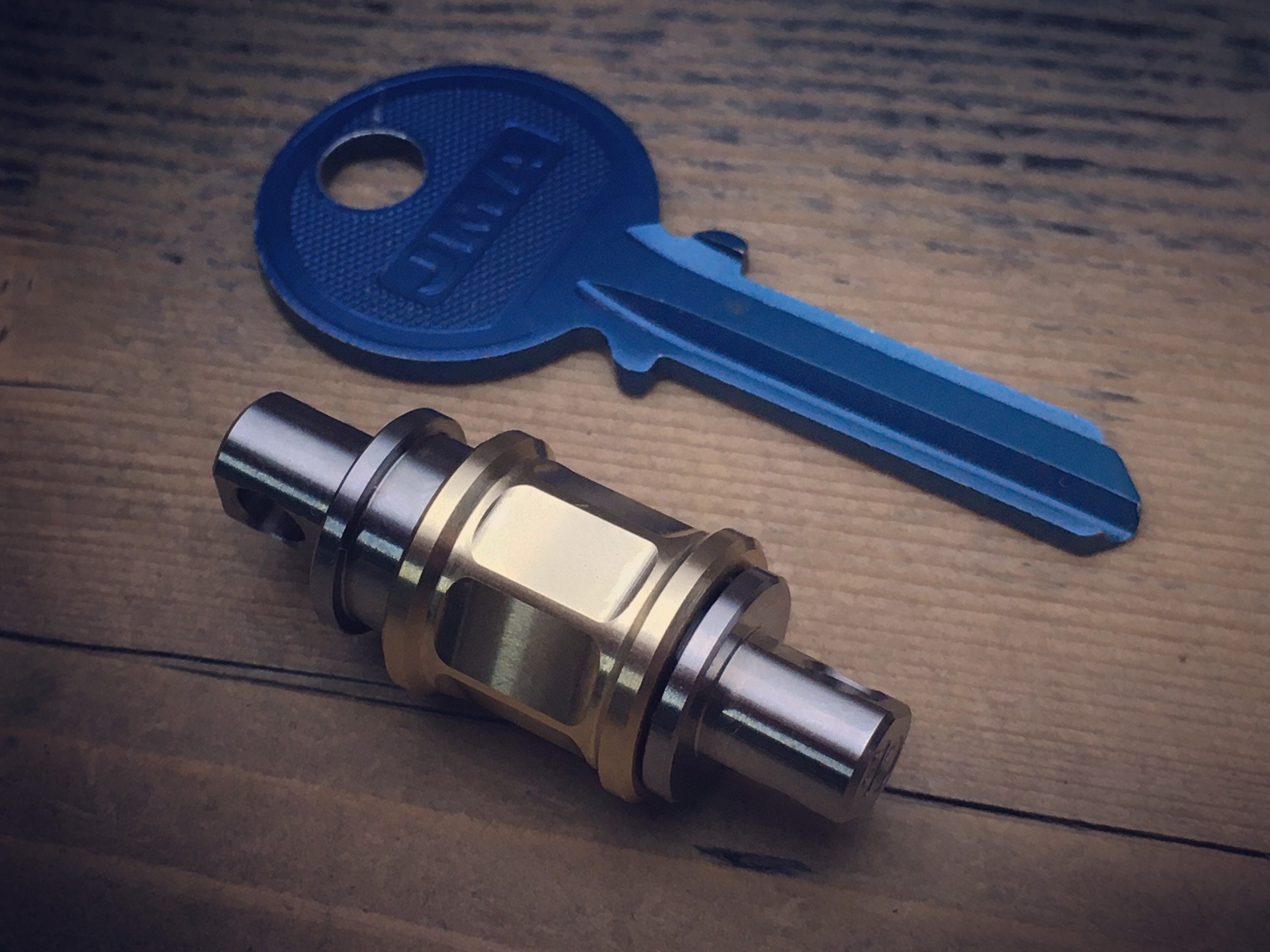 Titanium Quick release keychain, Dogs, surveillance and security.