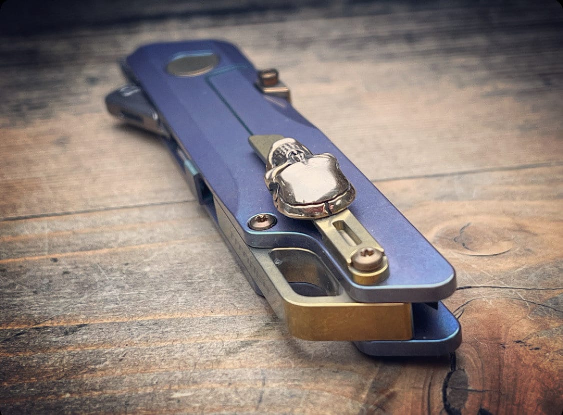 The Raven Green / Customized Knife Cutter / Titanium