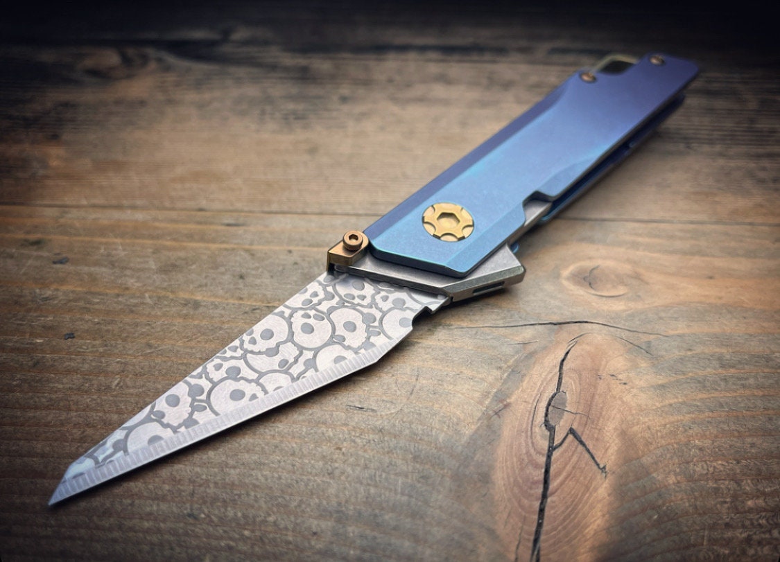 The Raven Green / Customized Knife Cutter / Titanium