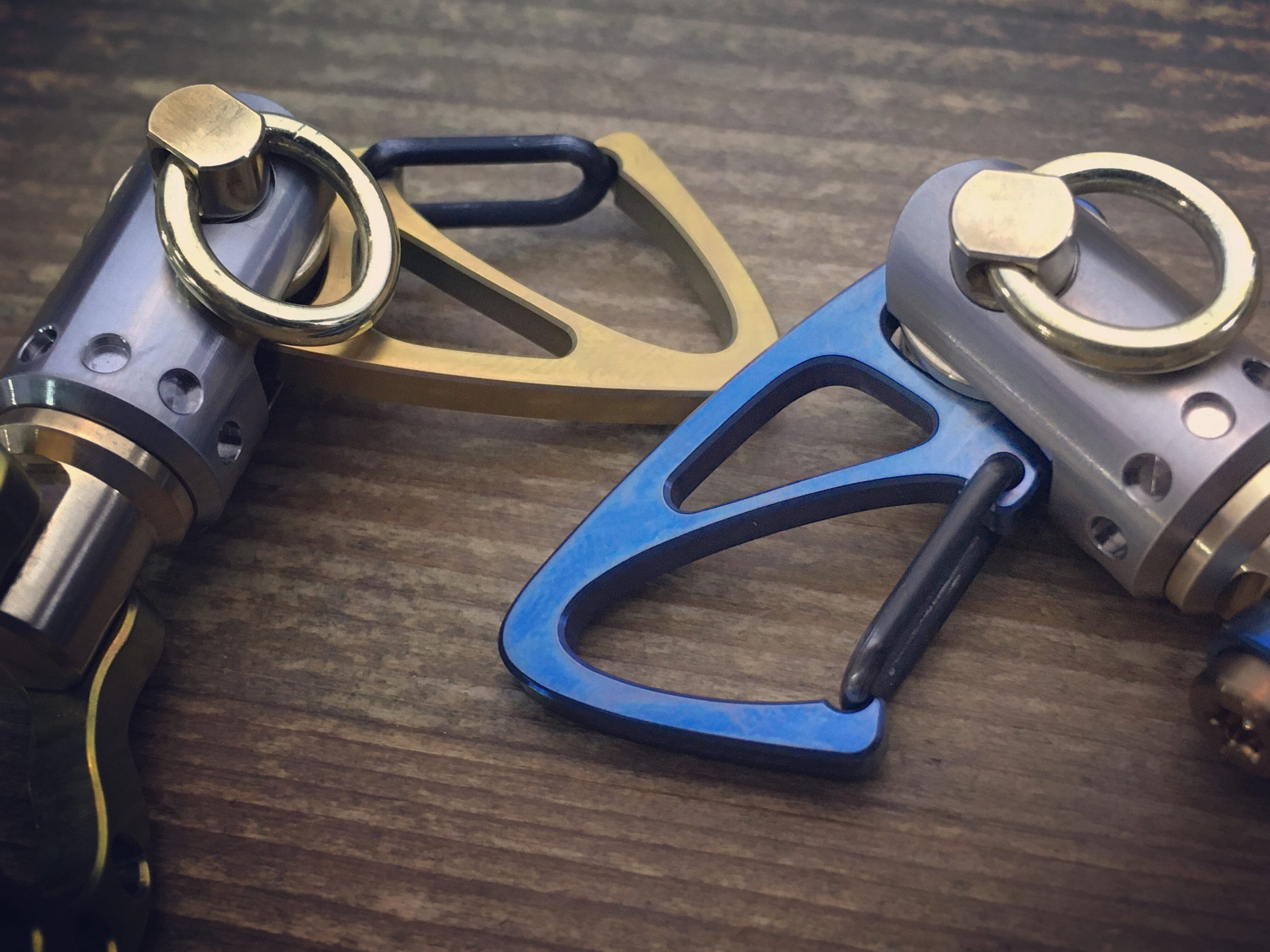 Titanium Sailor shackle Keychain with Swivel Jib Furler