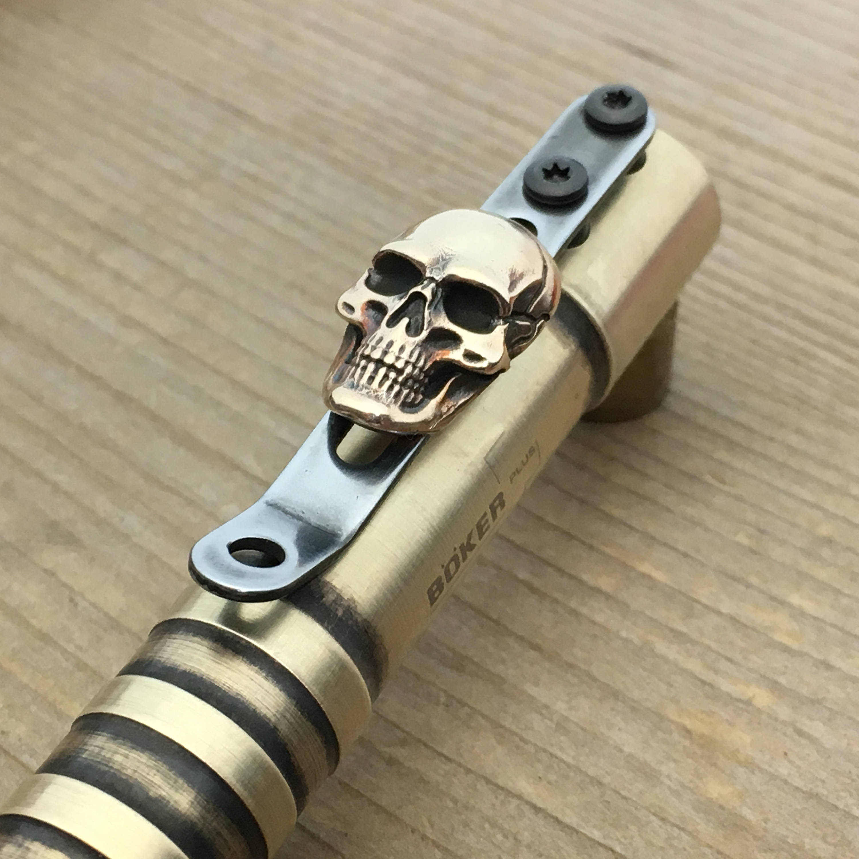 Custom Skull ballpoint pen / Old Bob