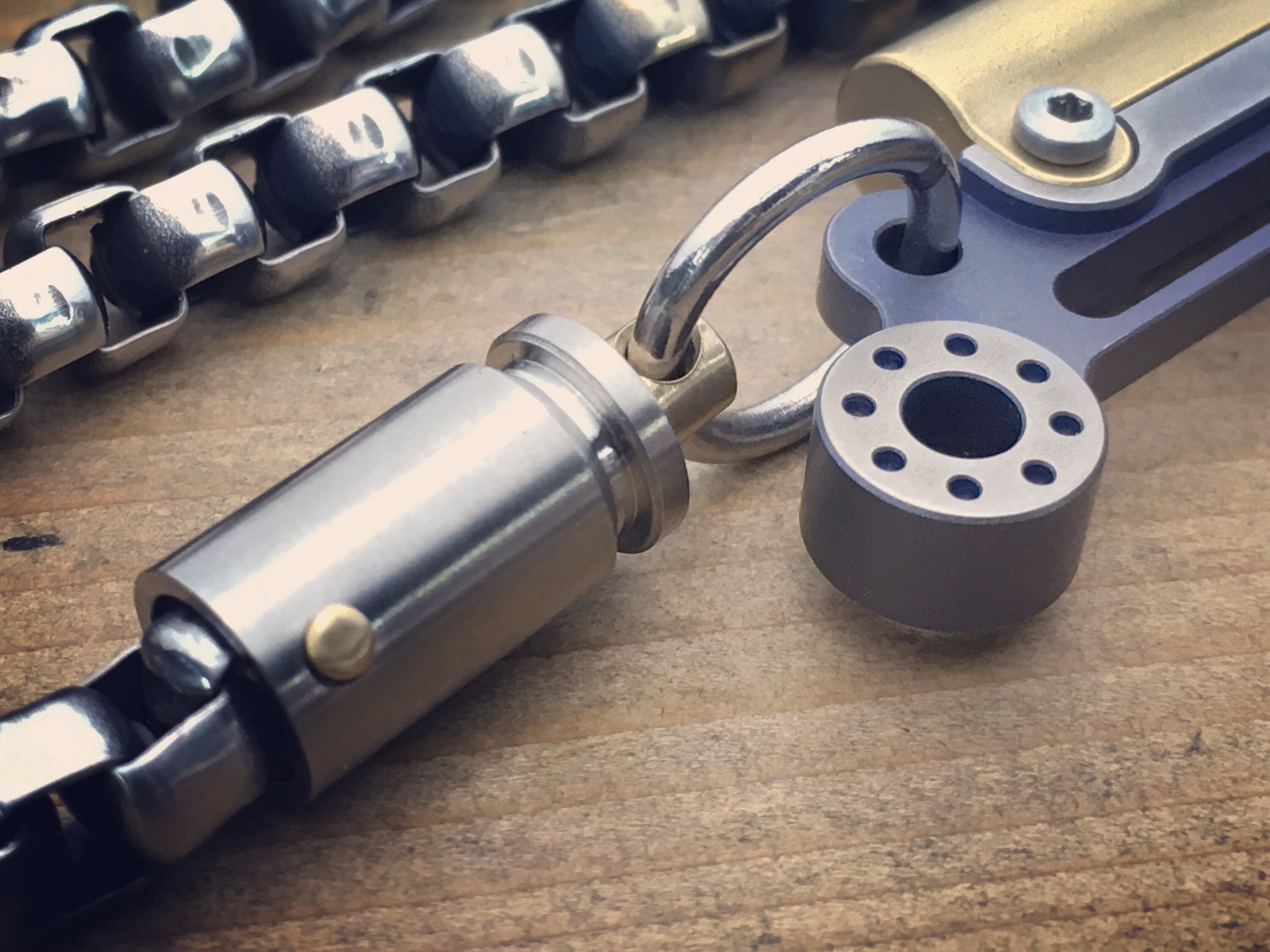 Custom Wallet/Key Chain with the Ti- Bolt Carabiner V-II / Blue