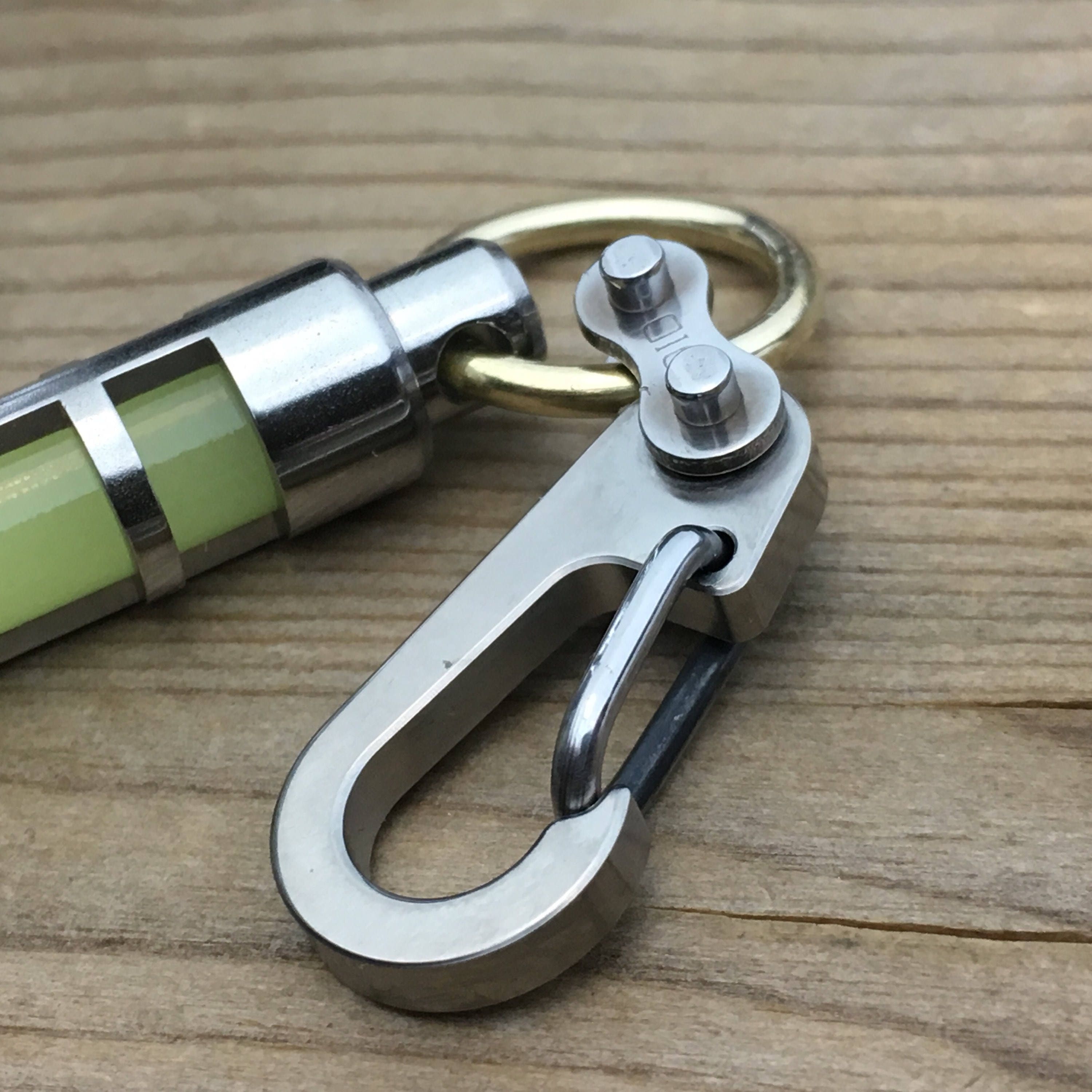 Glow-Fob Locator, Keychain with Bike-Link / Stainless Steels