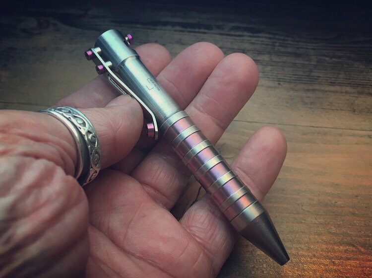 La Vie en Rose / Titanium Ballpoint Pen