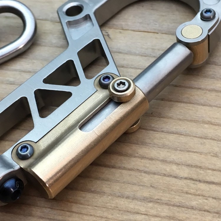 The Bolt Carabiner with Quick detachable Swivel shotgun / 3Clips