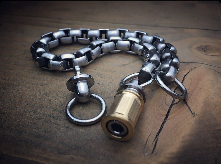 Security Quick Release chain. For Wallet chain or keychain / 3 options