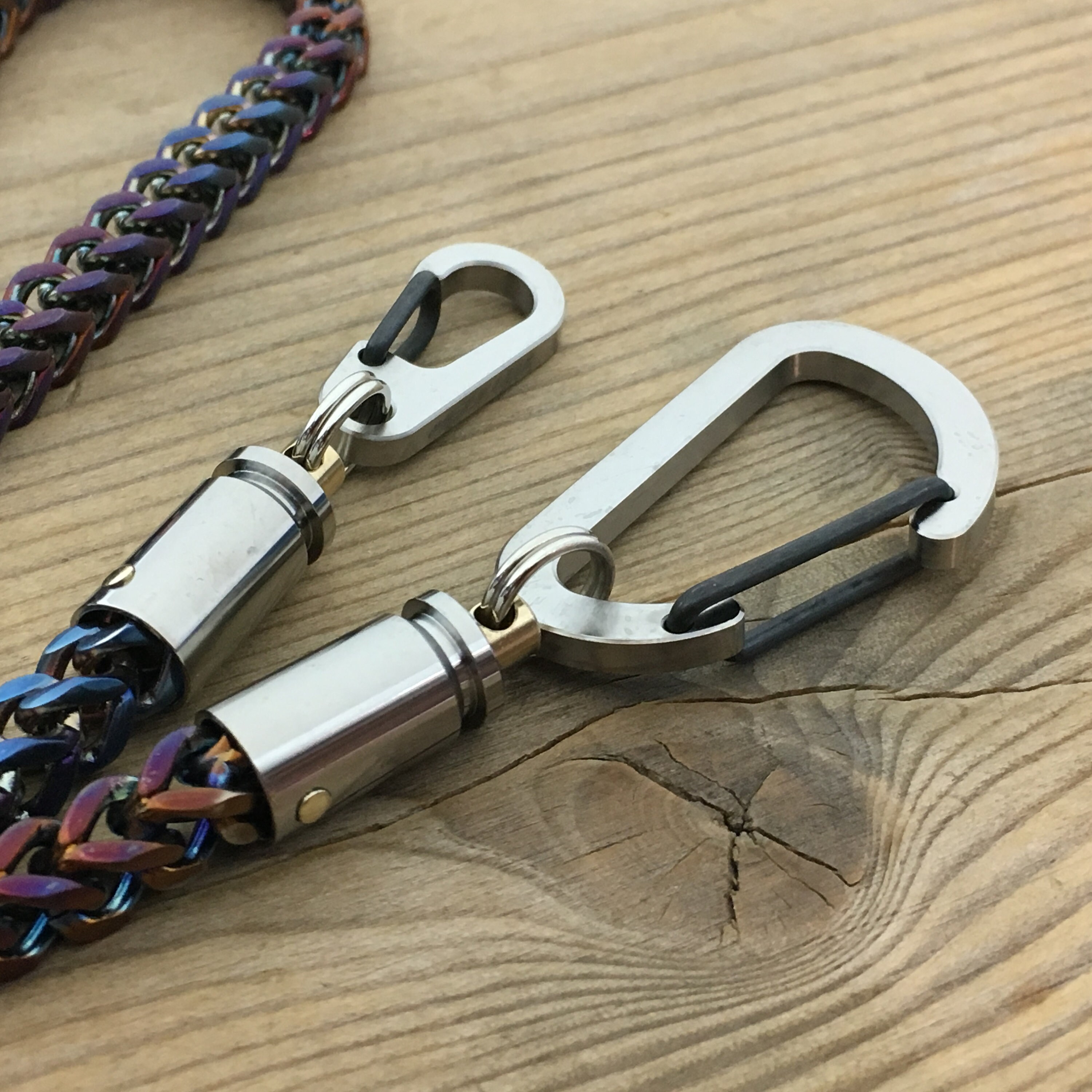 Wallet Chain / Ti-Bullet Caps Swivels / SWC-10-Rainbow