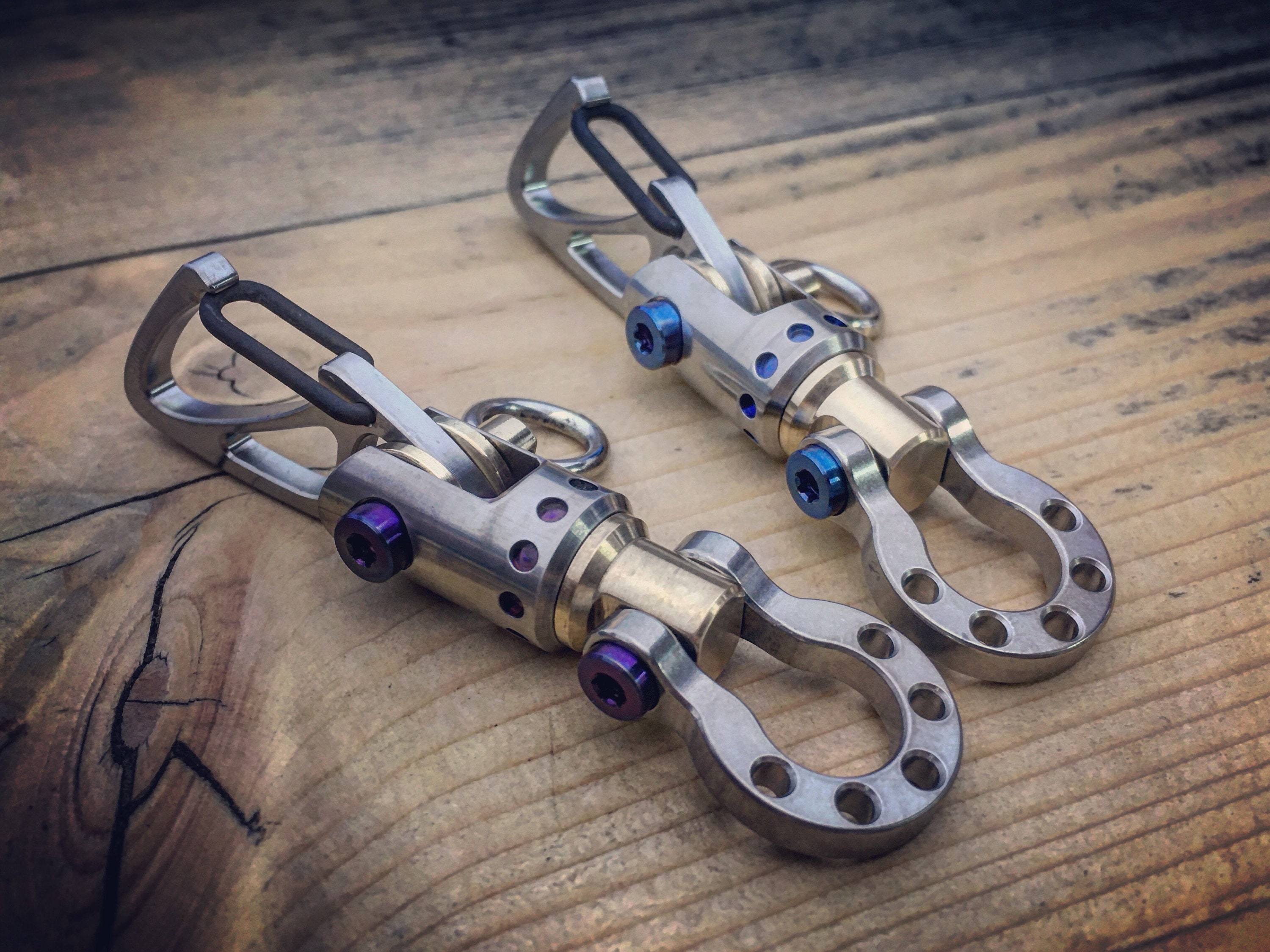 Sport Bike Yoshimura look / Anodized Titanium, Swivel Key chain