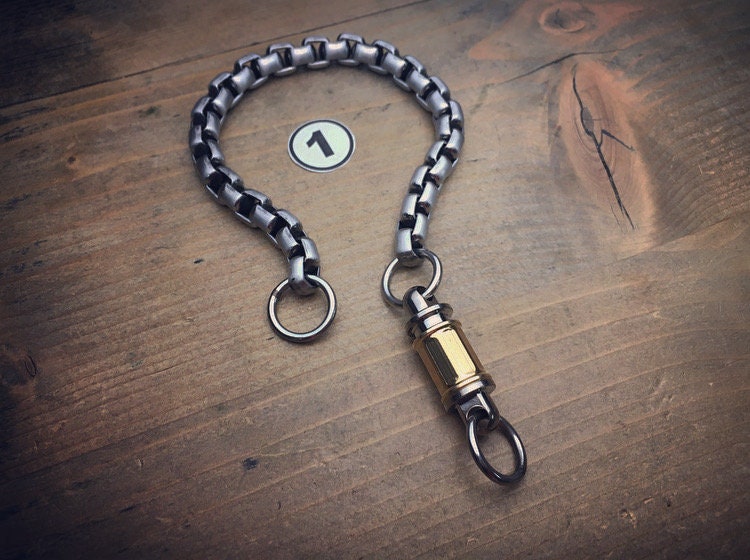 Security Quick Release chain. For Wallet chain or keychain / 3 options