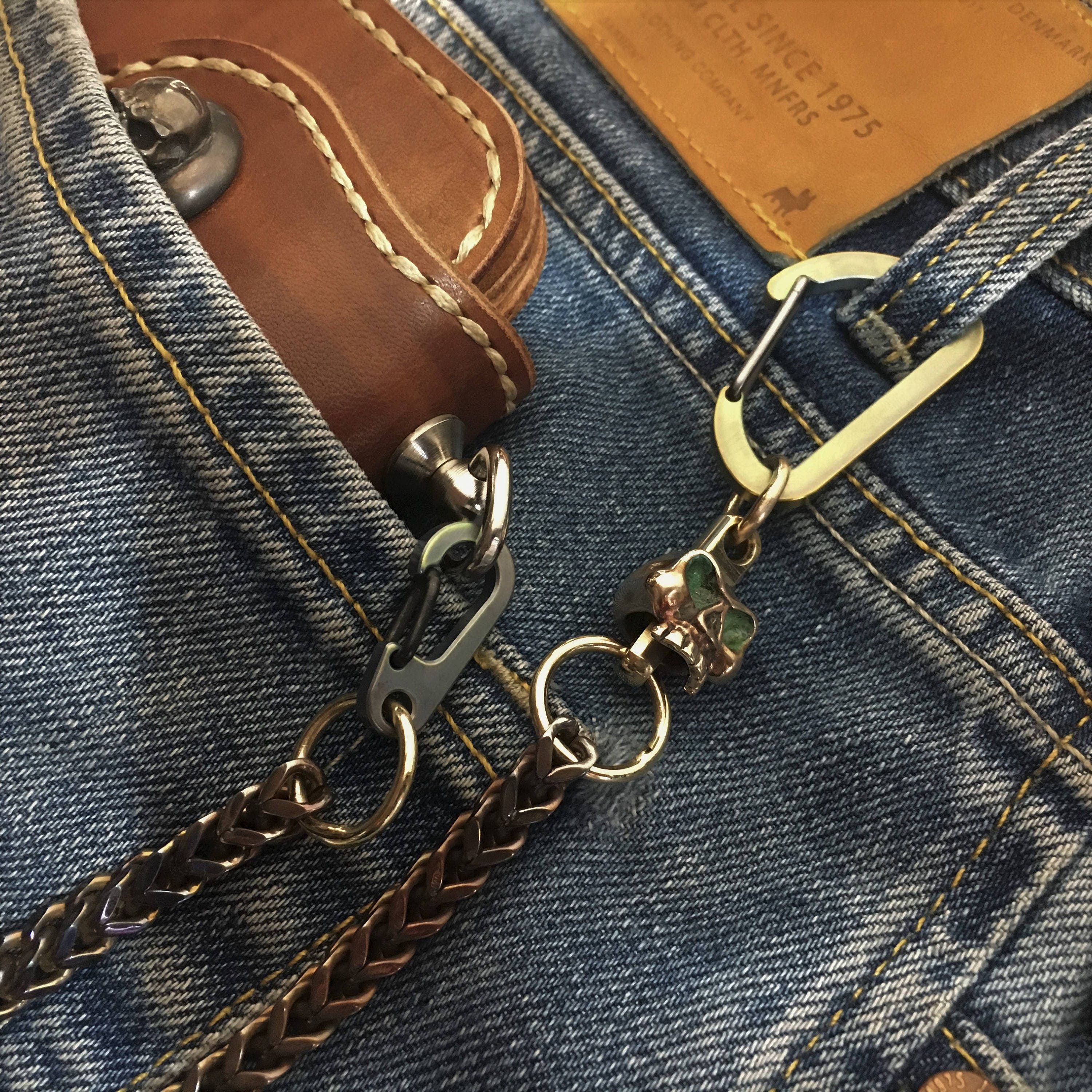 Small wallet chain SWC-04-Ti / One Skull Monkey Swivel