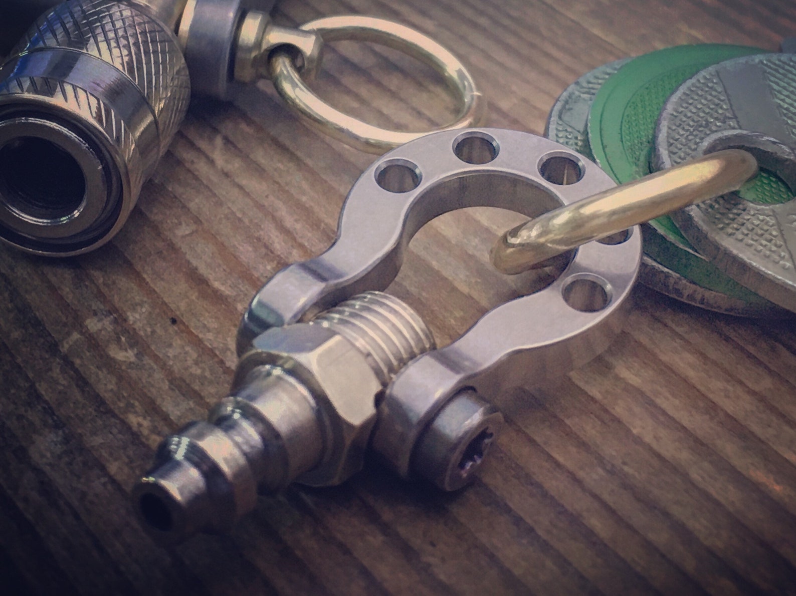 Titanium Omega Shackle / Edc Keychain - Etsy
