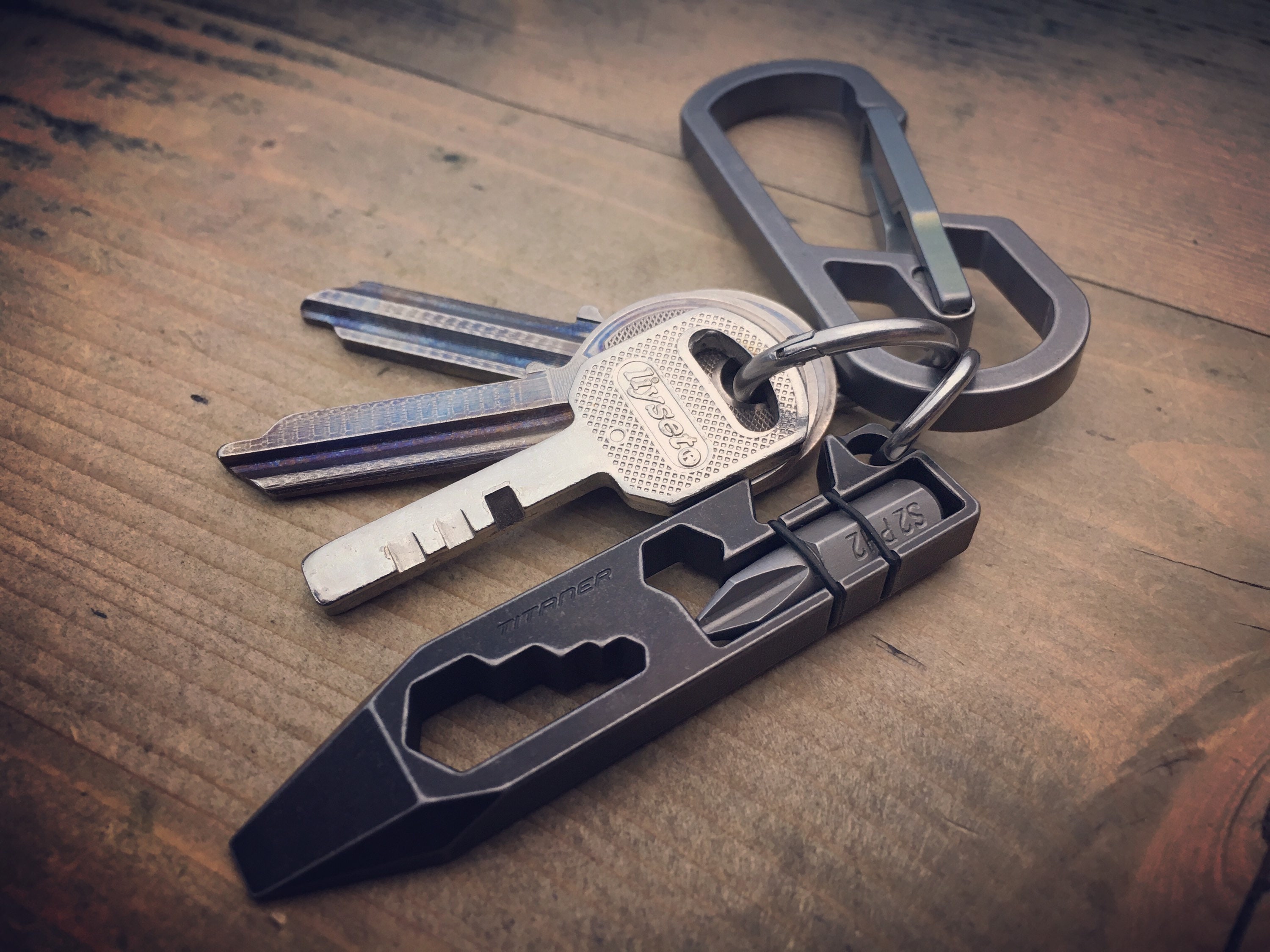 Titanium EDC Multi-tool Pry-Bar