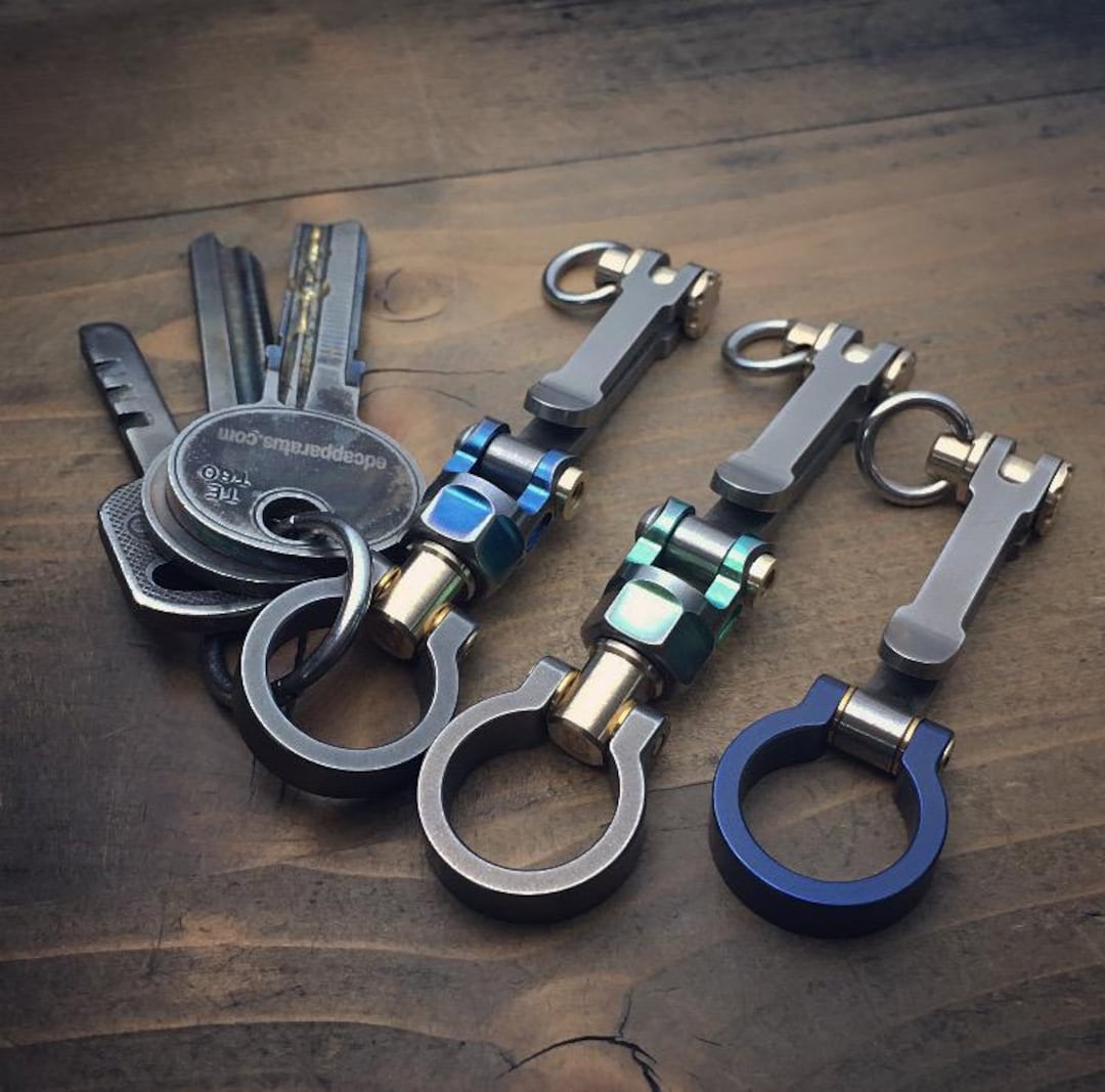 Titanium Suspension Clip pocket Key chain - 3 Options - Etsy España