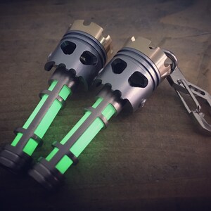 The Puto Rey Skull Piston Glow-fob Locator Edc Swivel Keychain / Not ...