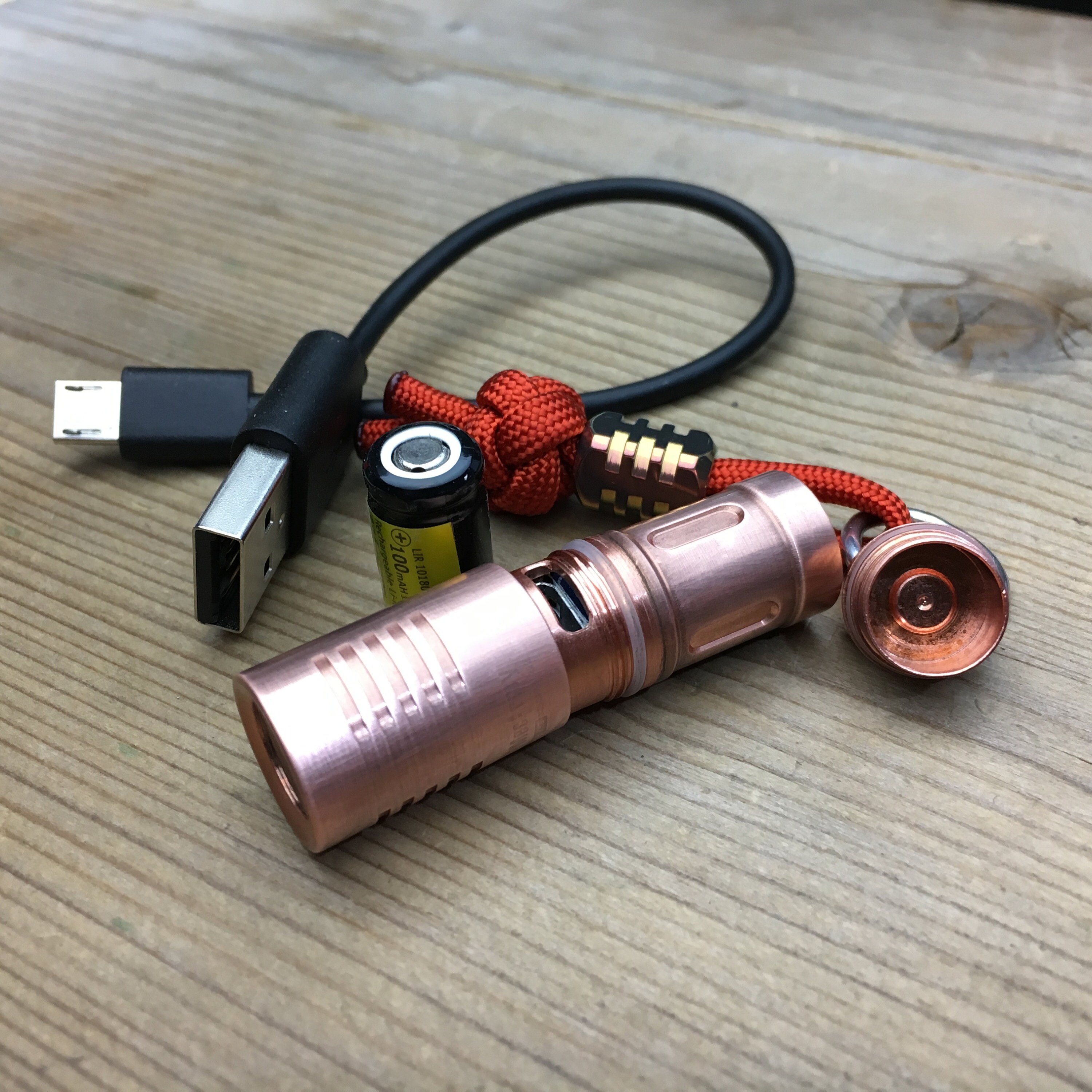 Small USB Flashlight / Keyring / Top texture Aged Copper