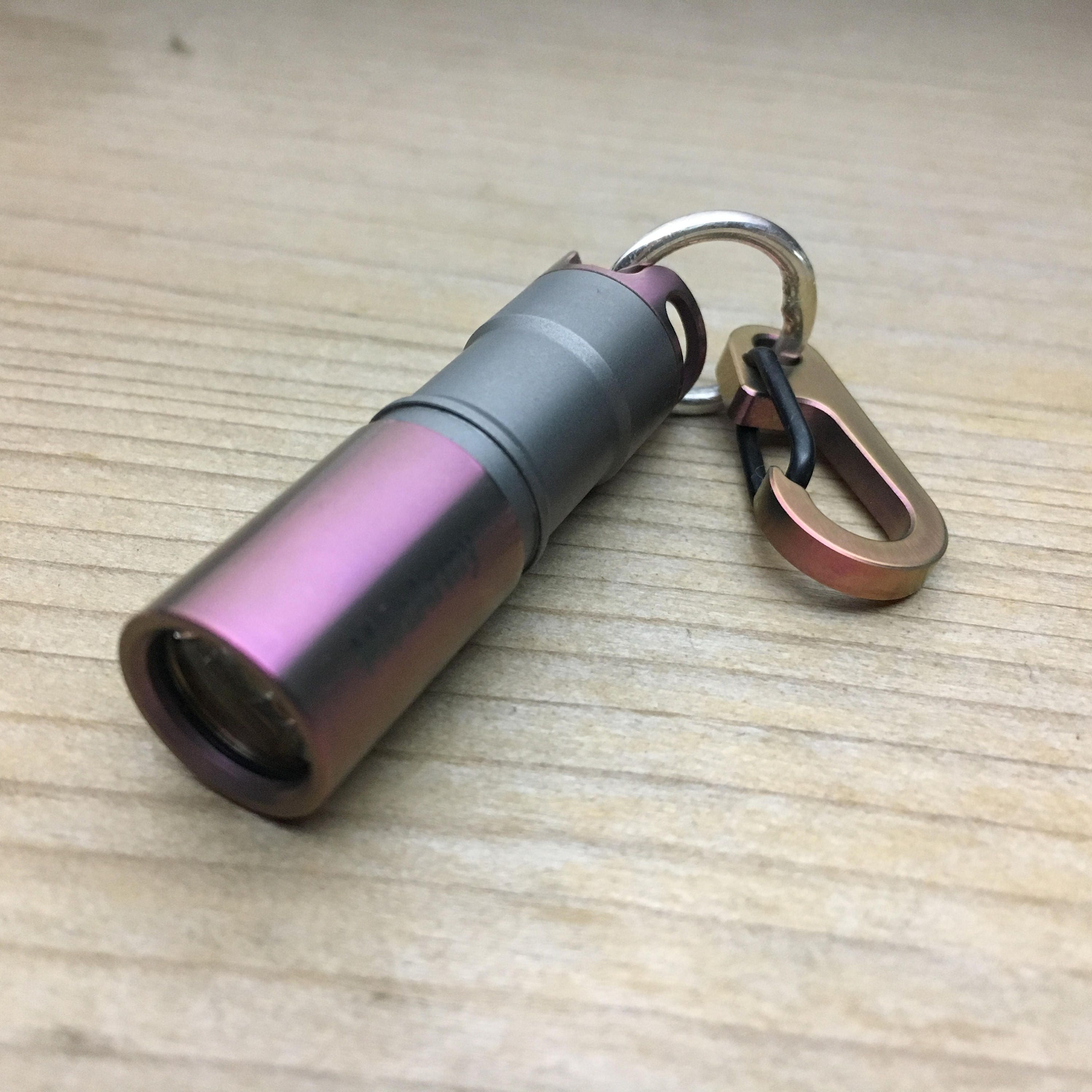 Flashlight - Titanium / Rechargeable - Micro USB interface