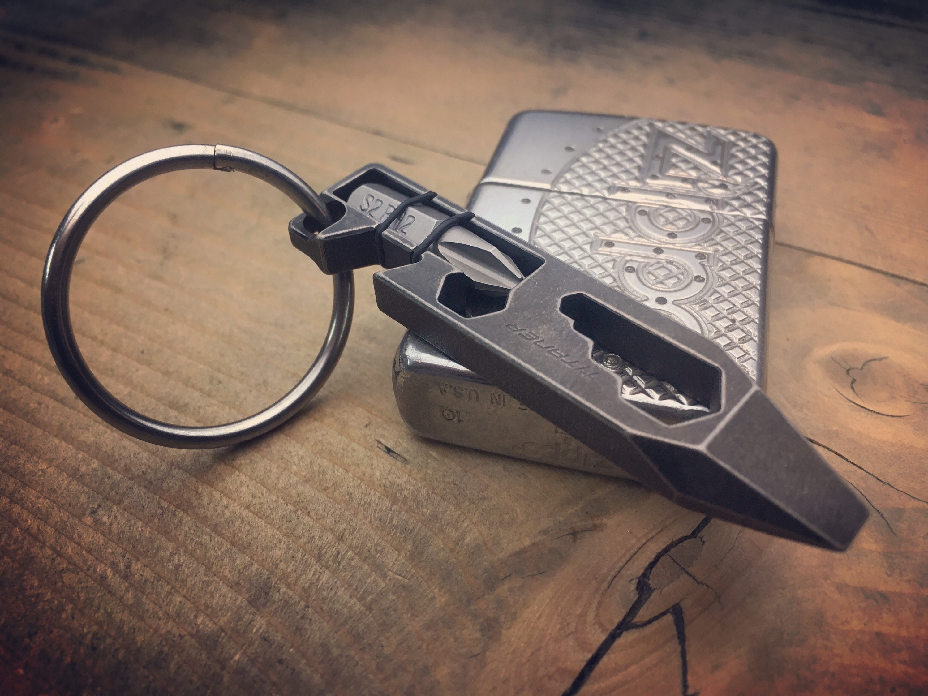 Titanium EDC Multi-tool Pry-Bar