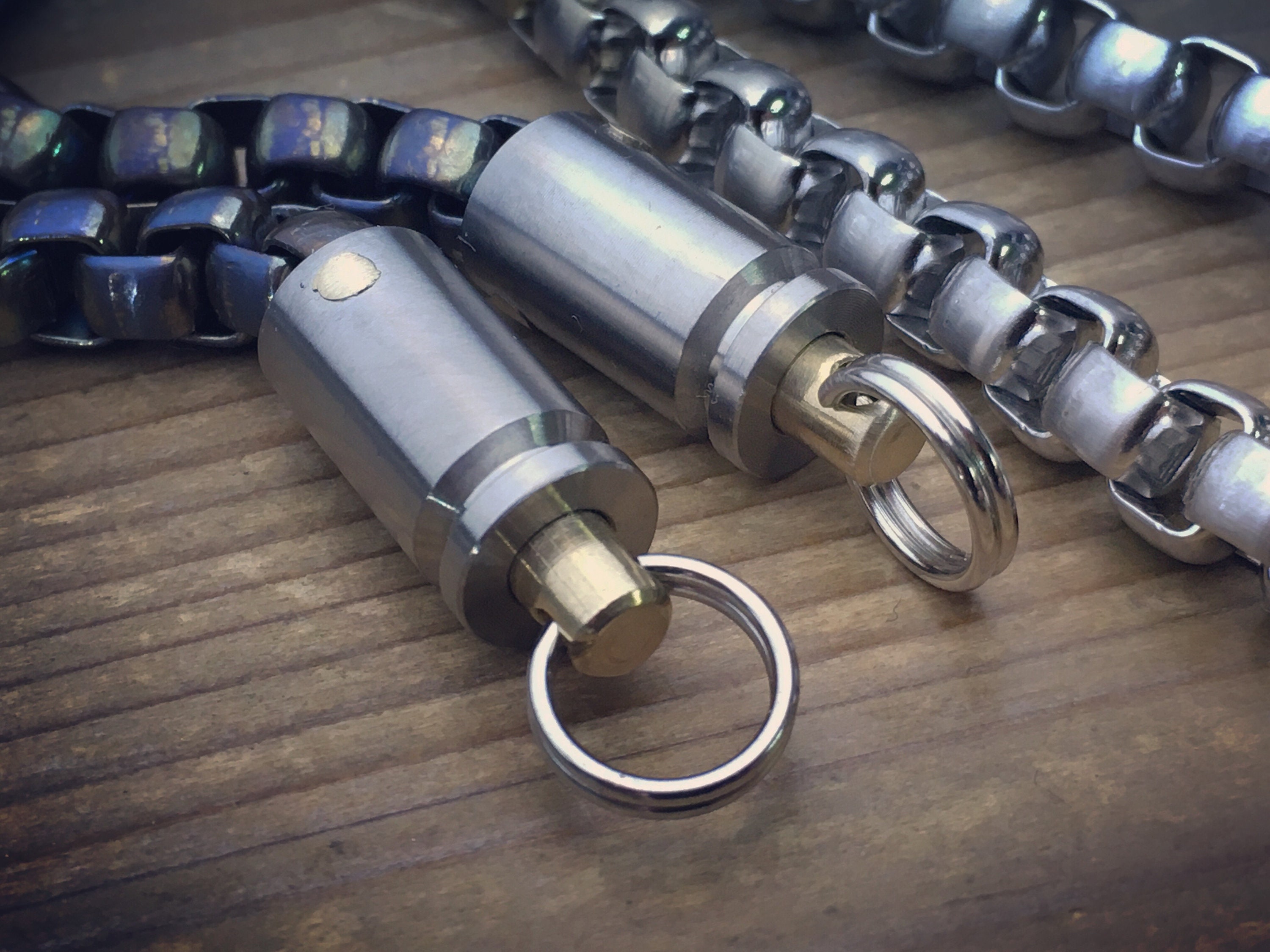 Hardware for walletchain with double Swivels of Cal. 9mm caps / Burnt ...