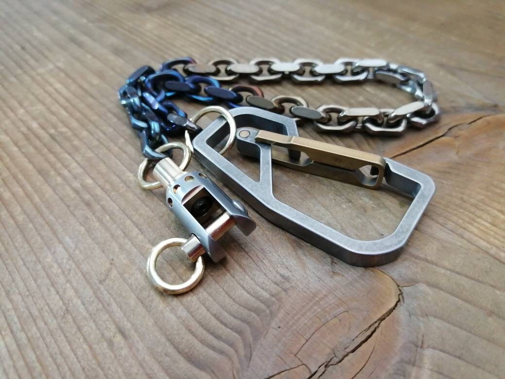 Ti- Swivel, wallet chain and stainless steel boat chain / Rainbow Texture
