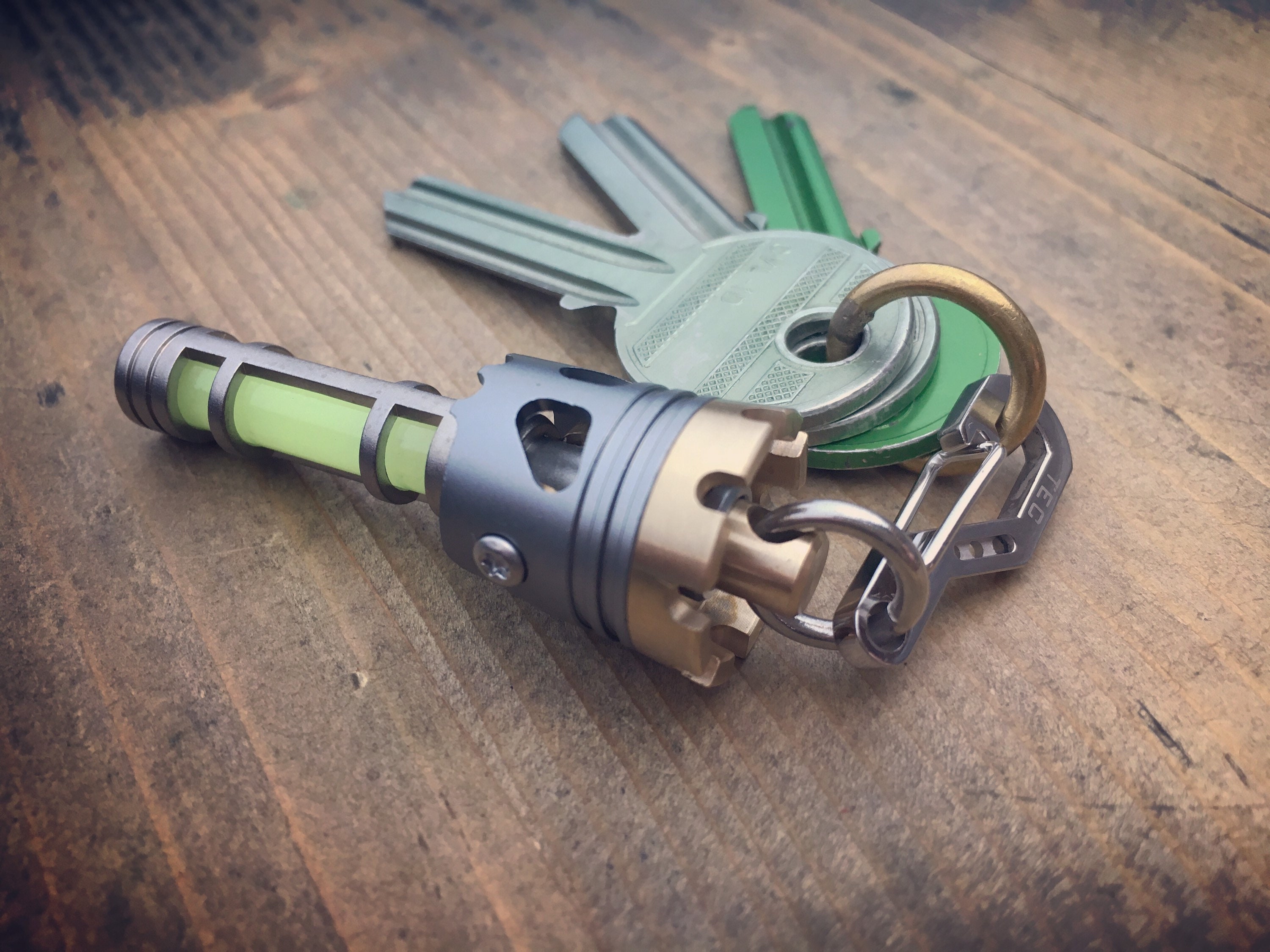 The Puto Rey Skull Piston Glow-fob Locator Swivel Keychain - Etsy