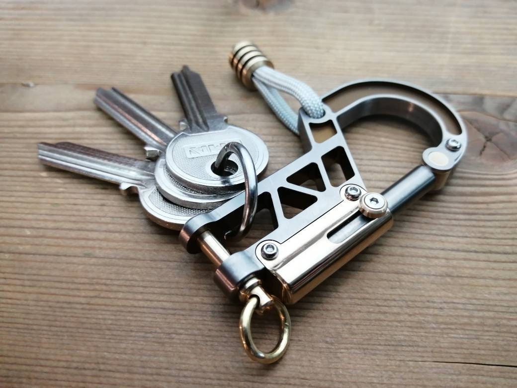 Edc Ti-Carabiner Keychain / The Bolt Carabiner / MOD