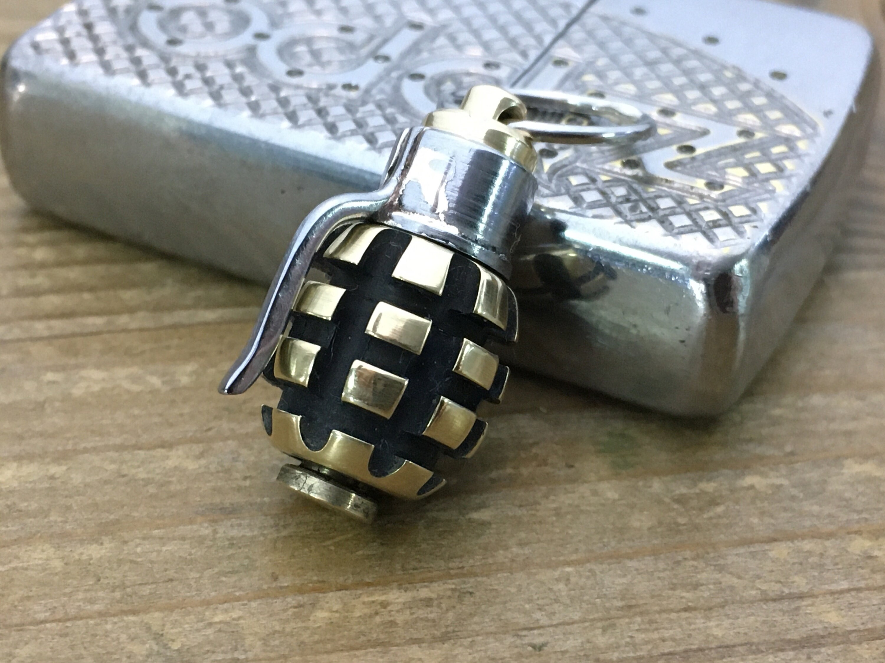 Bead Rocket Bomb, rotating pendant