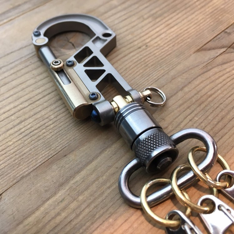 The Bolt Carabiner with Quick detachable Swivel shotgun / 3Clips
