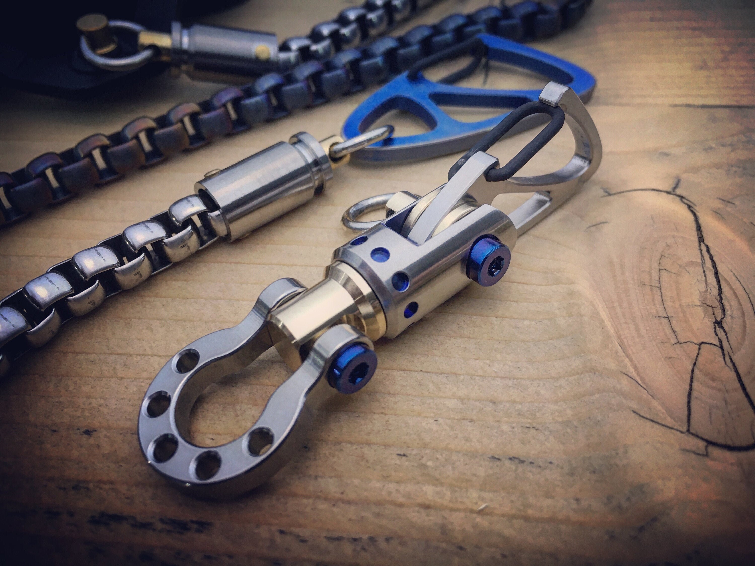 Sport Bike Yoshimura look / Anodized Titanium, Swivel Key chain