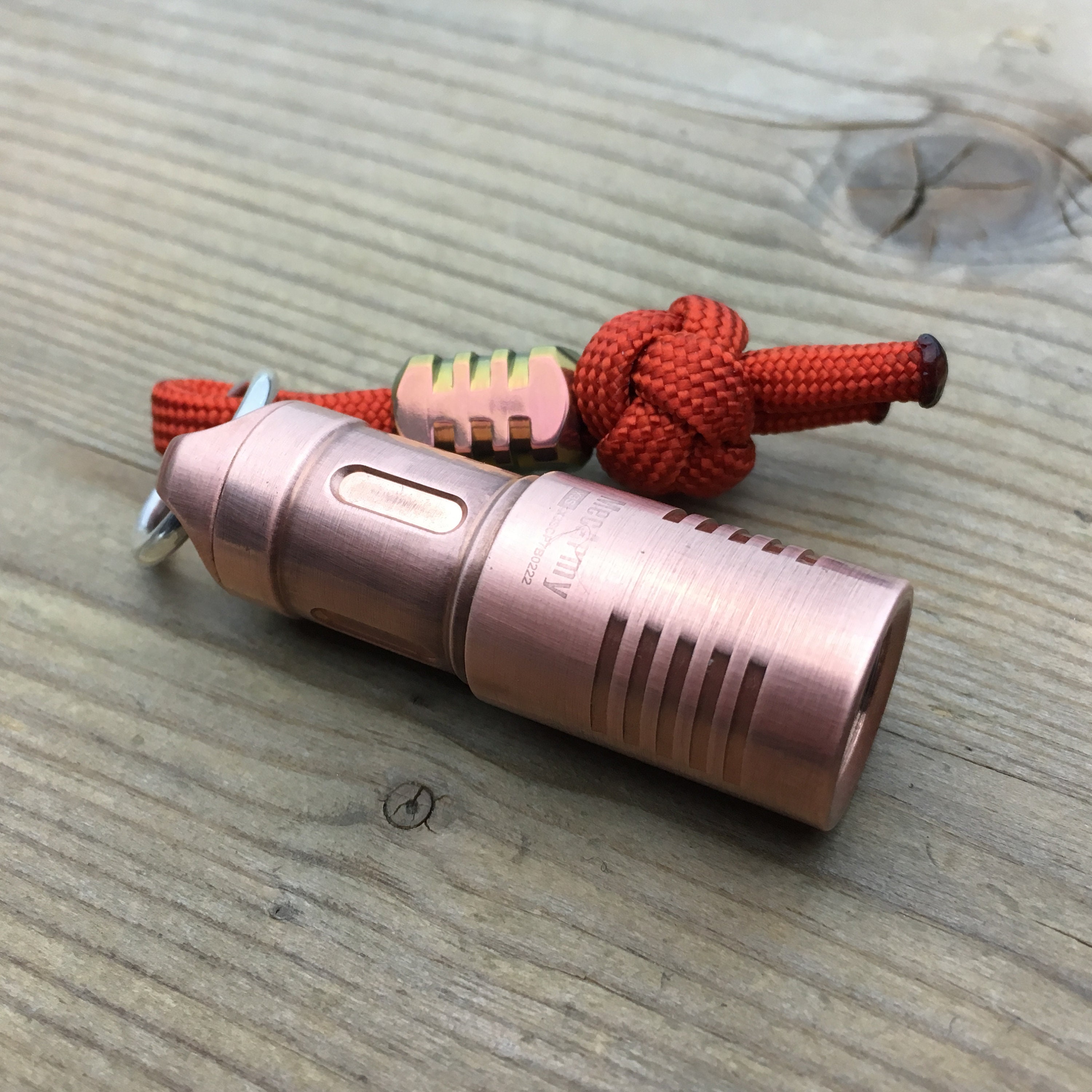 Small USB Flashlight / Keyring / Top texture Aged Copper