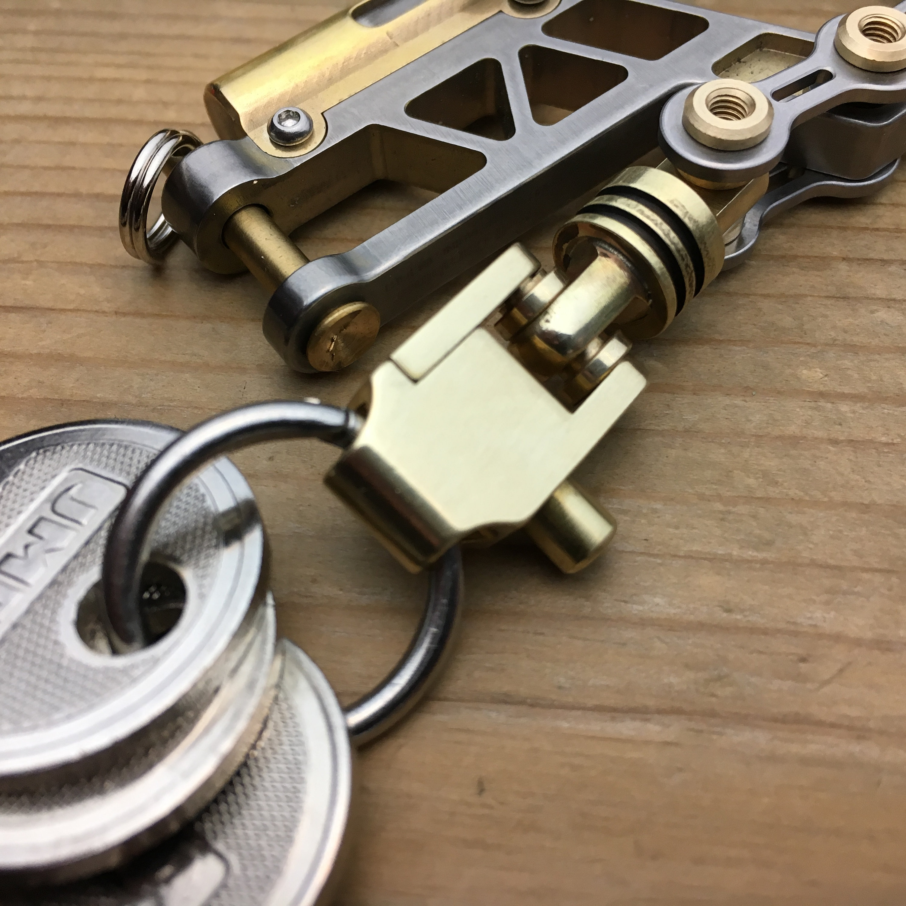 Swivel Radius / Quick release connector shotgun