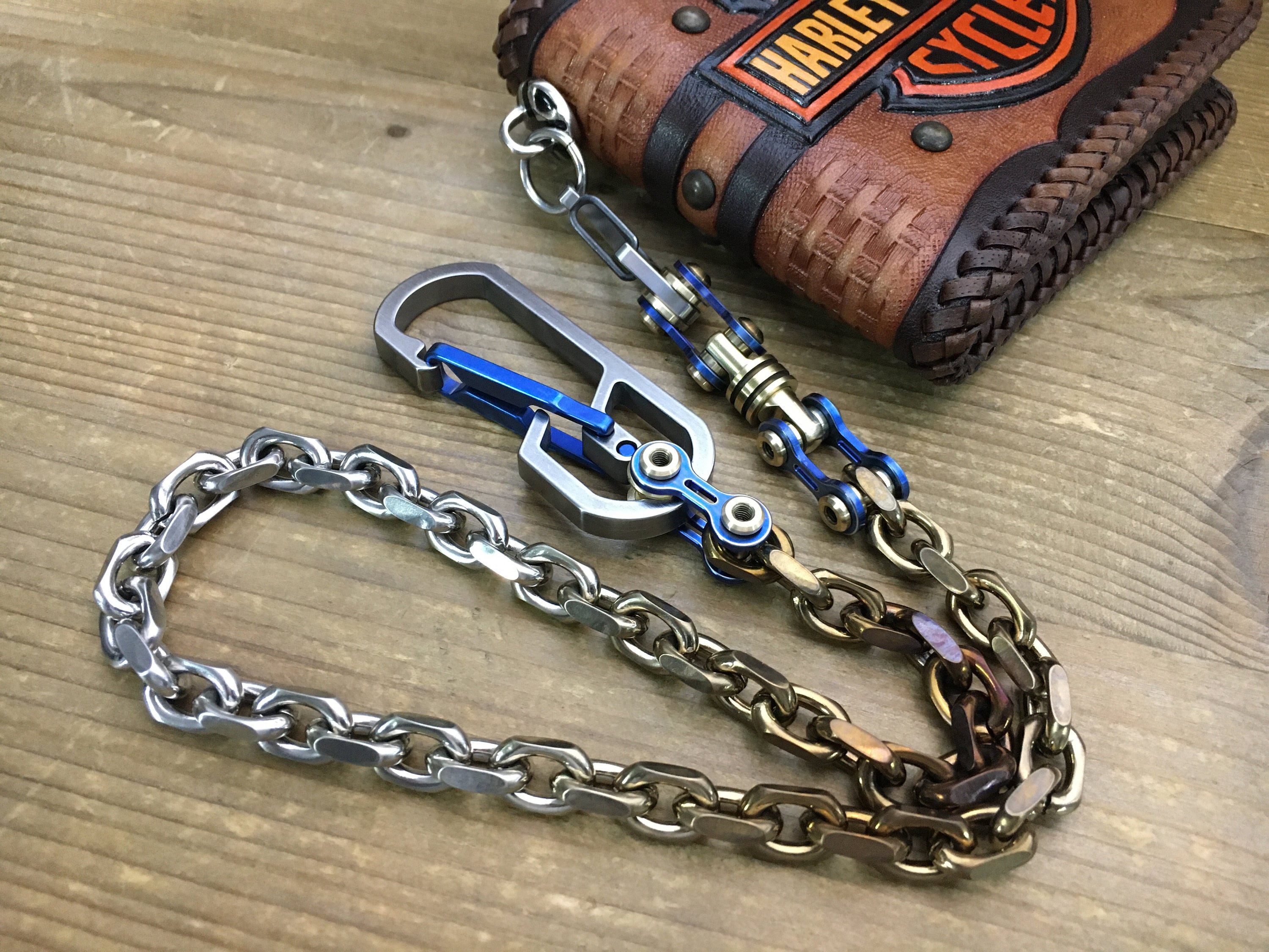 Biker Wallet Chain with Bike-Link / Petrol Texture