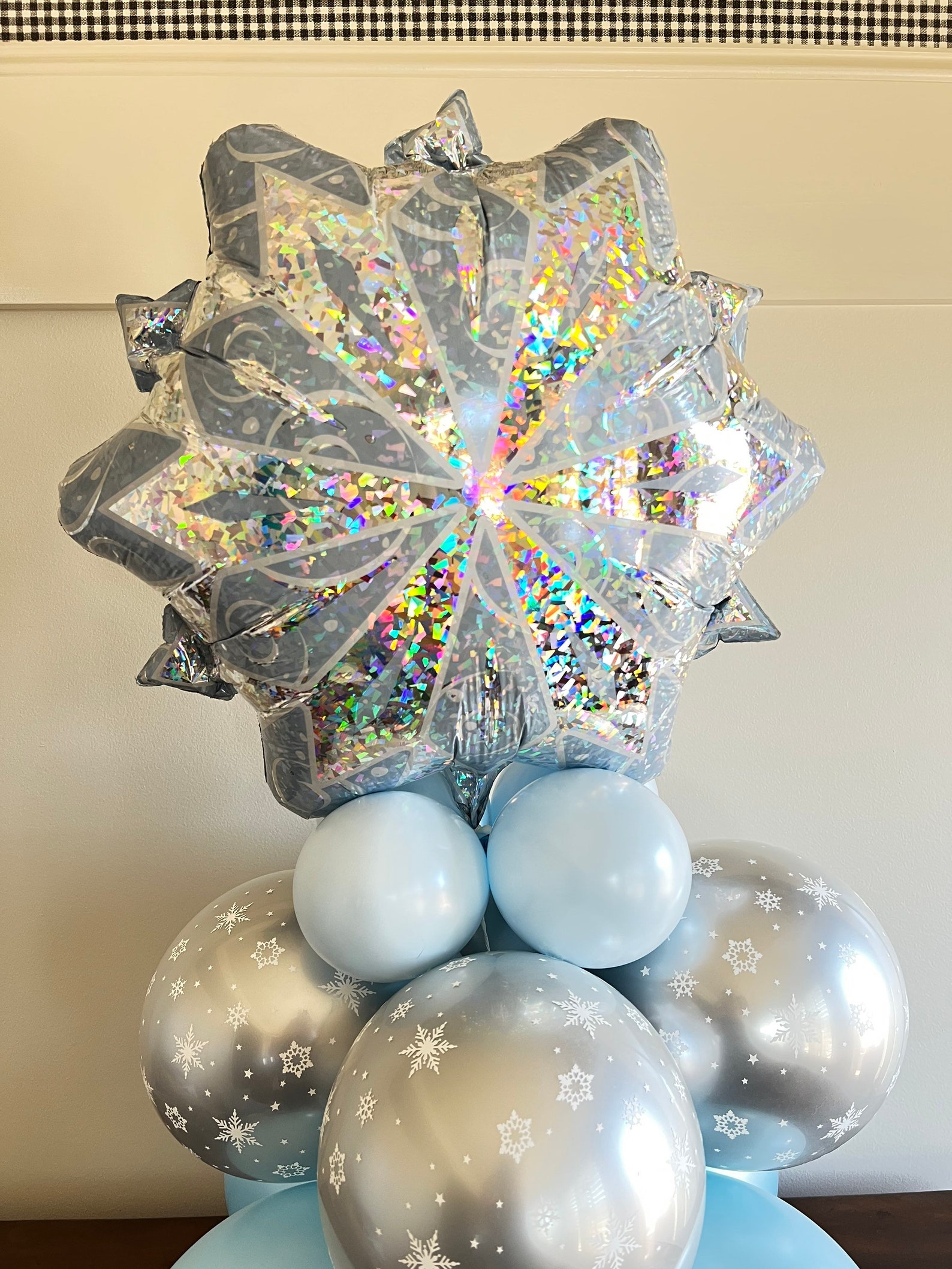 Snowflake Balloon Centerpiece DIY Kit | Winter Gender Reveal Party ...