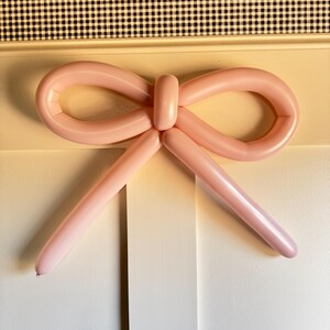 Dusty Pink Bow Balloon Kit | Pink Bow Birthday Balloons | Pink Gingham ...