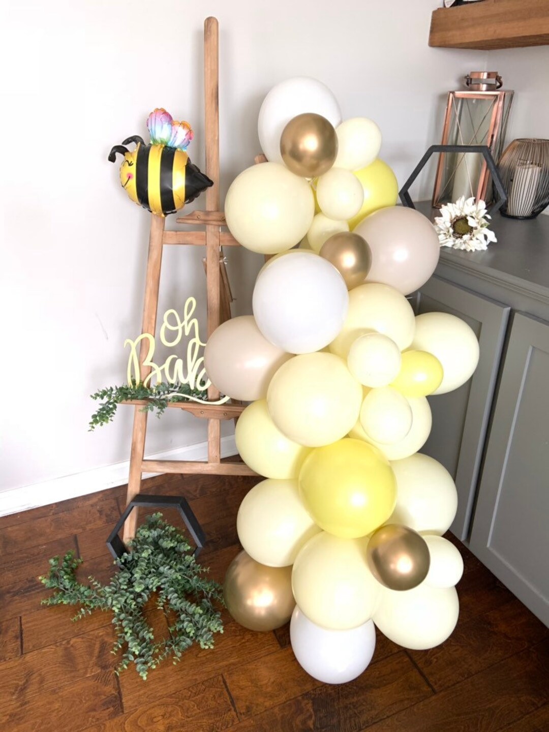 Bumblebee Balloon Garland | Honeybee Balloons | Baby to Bee Baby Shower ...