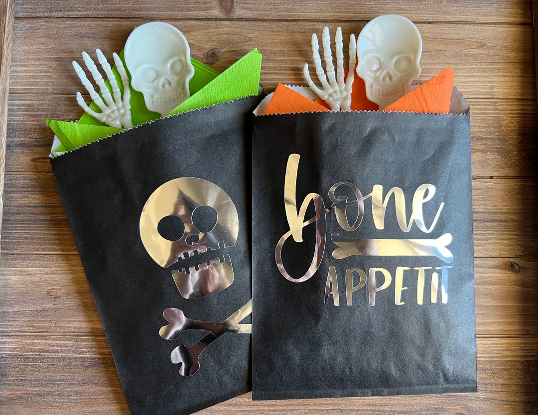 Skeleton Cutlery Set of 8 Halloween Party Bags Kids Halloween Party ...