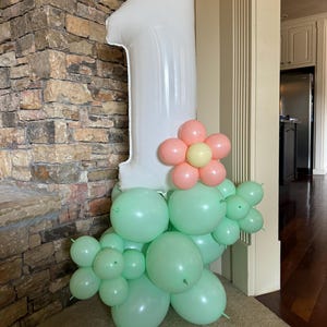 Cow Print Balloon Tower Kit | First Rodeo Barnyard Balloon Tower | Fog ...