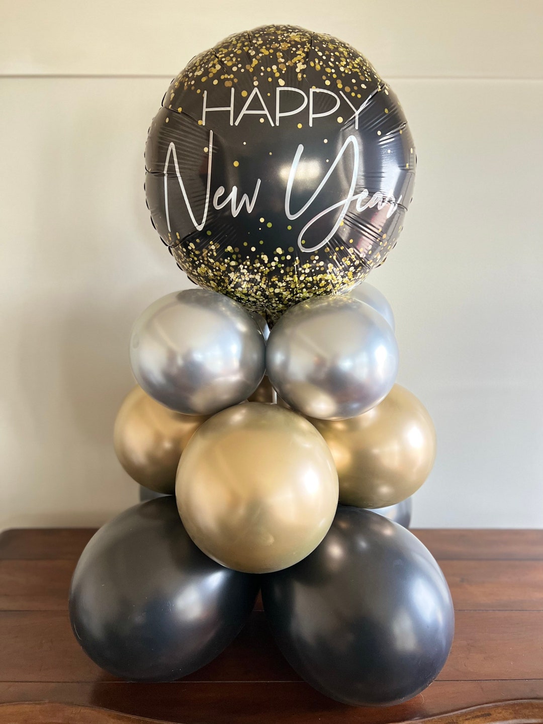 Happy New Year’s Balloon Centerpiece DIY Kit | New Year’s Eve Party ...