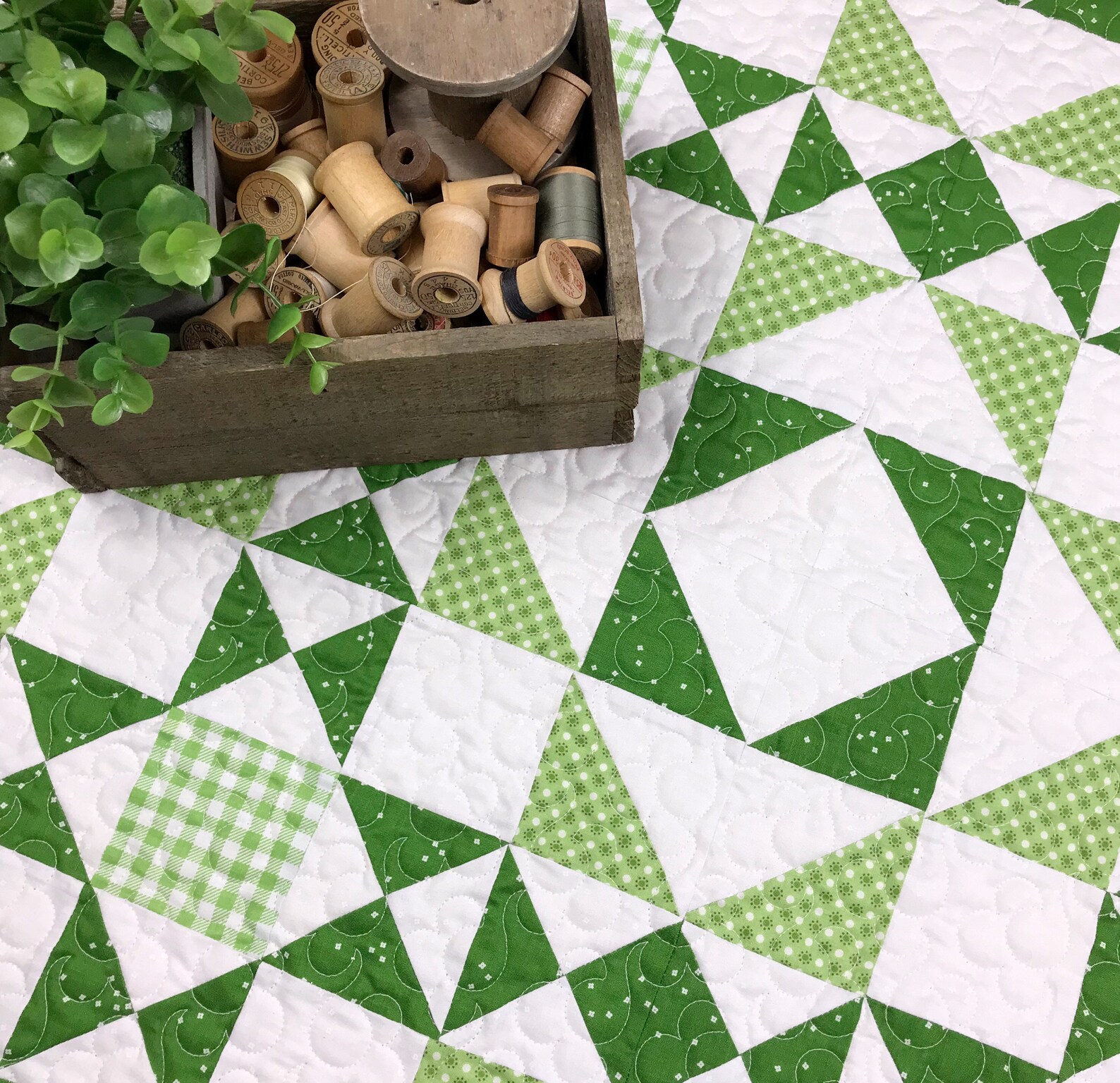 Lucky Charm Table Topper - PDF Pattern - Etsy